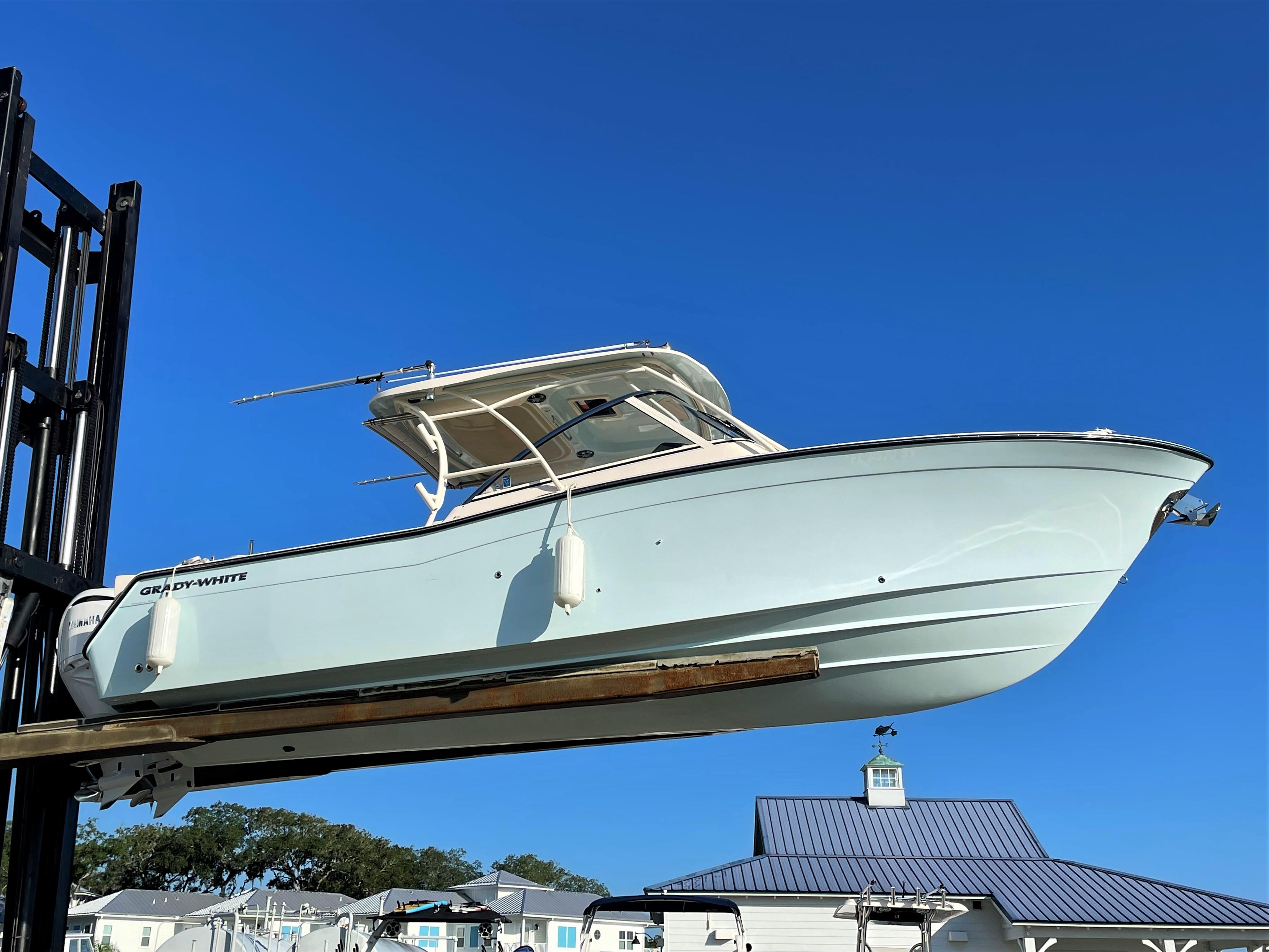 2021 Grady-White Freedom 307 Dual Console for sale - YachtWorld