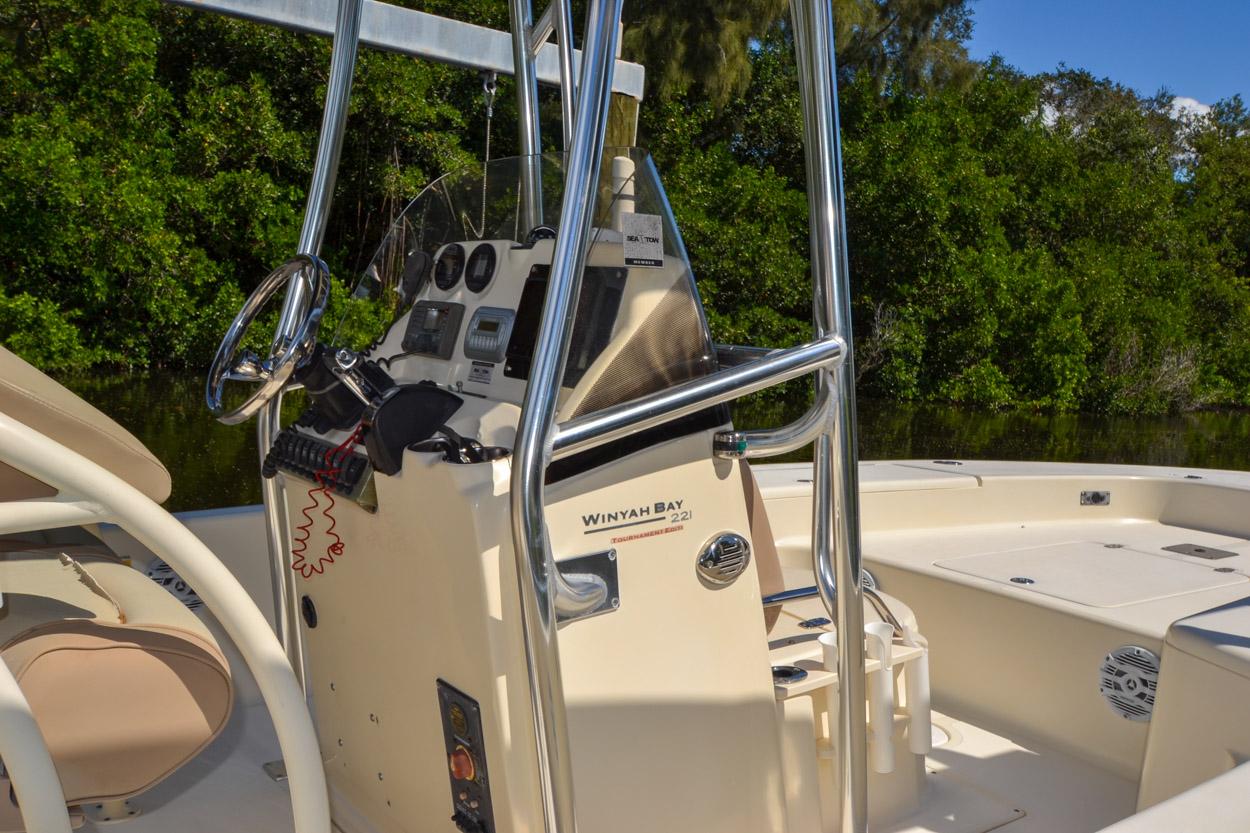 2011 Scout 221 Winyah Bay Senterkonsoller til salgs- YachtWorld