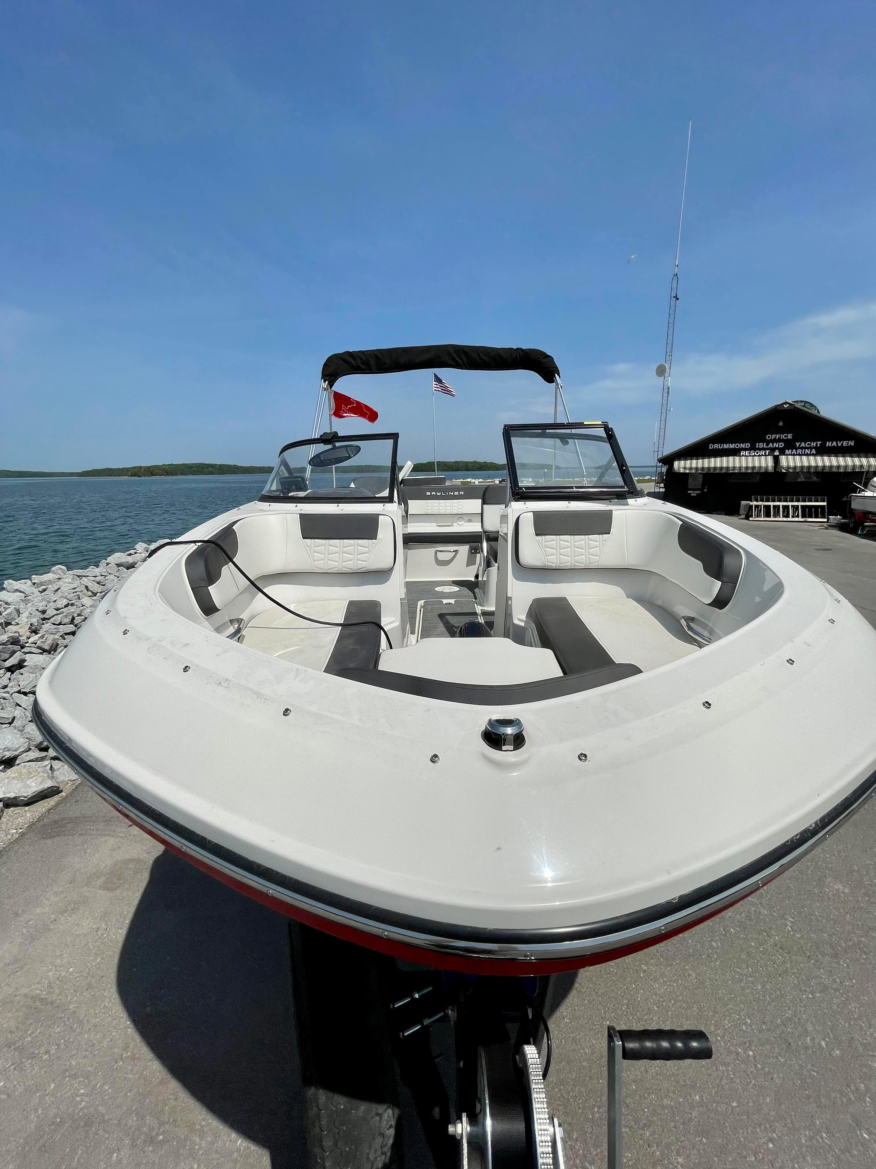 2021 Bayliner VR5 Bowrider for sale - YachtWorld