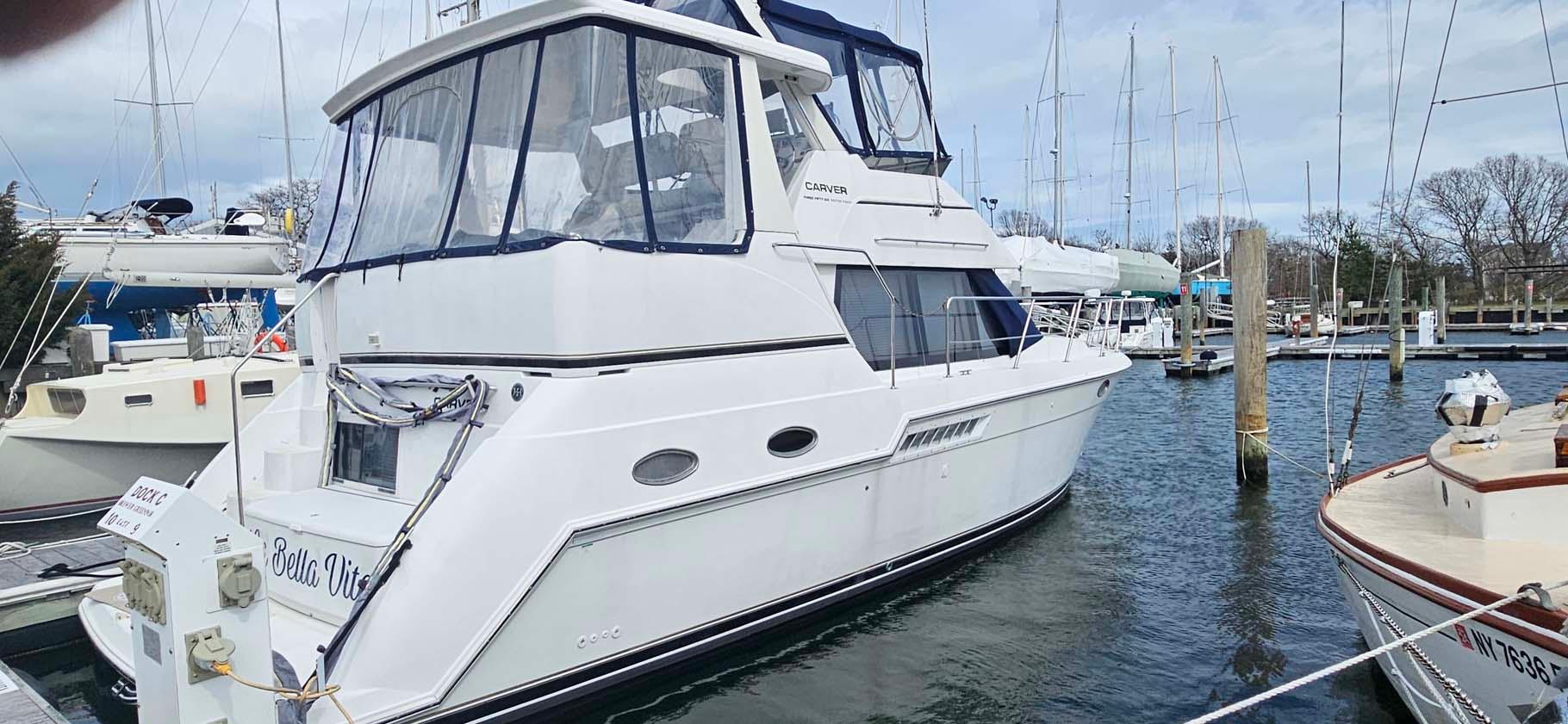 Carver 356 Motor Yacht for sale - TopBoats