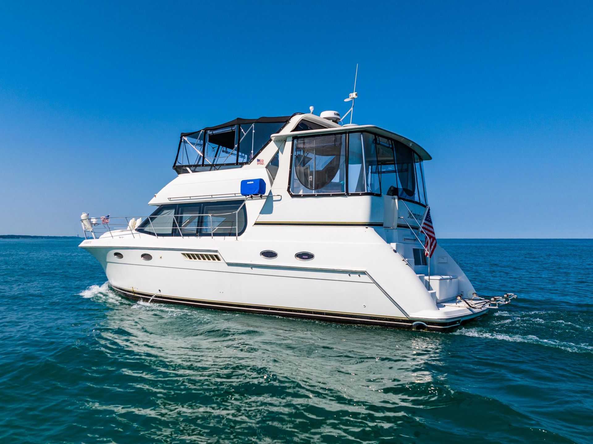 1999 Carver 406 Motor Yacht - Weber Yachts