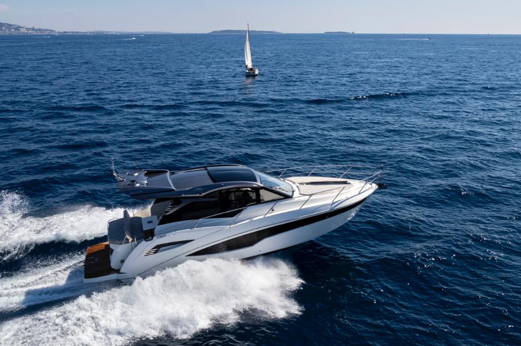 2020 Galeon 425 HTS Cruiser for sale - YachtWorld