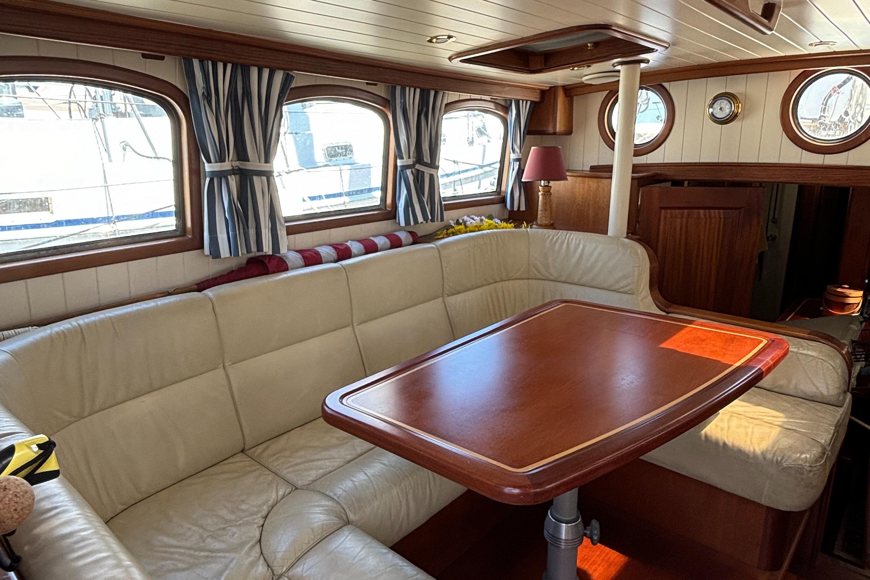 2002 Puffin 42 Cruiser for sale - YachtWorld