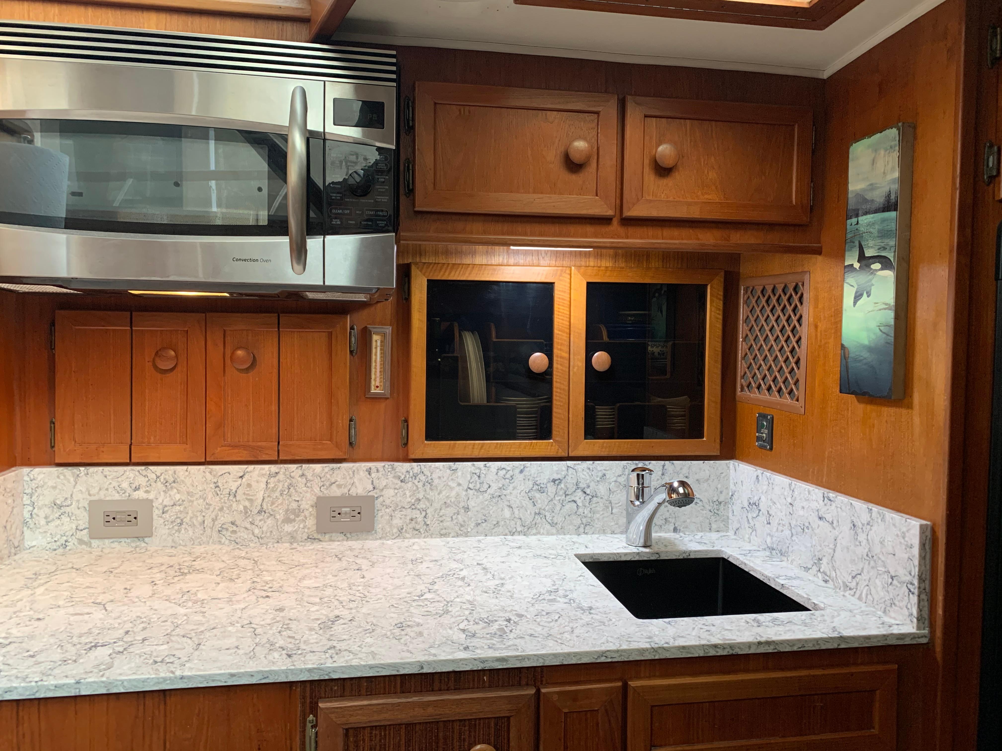 1982 Uniflite 48 Yacht Fisherman Flybridge for sale - YachtWorld