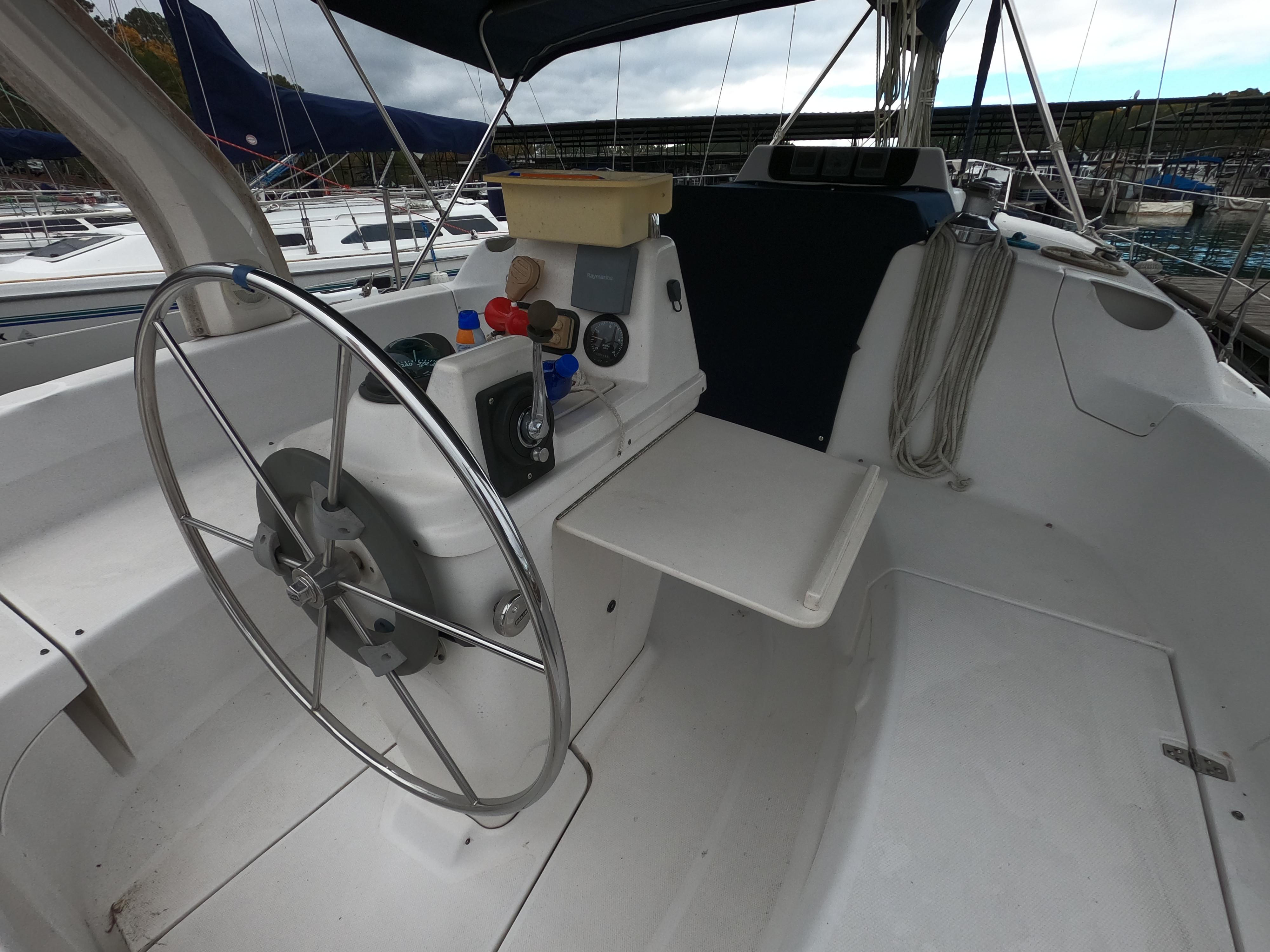 1998 Hunter 310 Cruiser for sale - YachtWorld