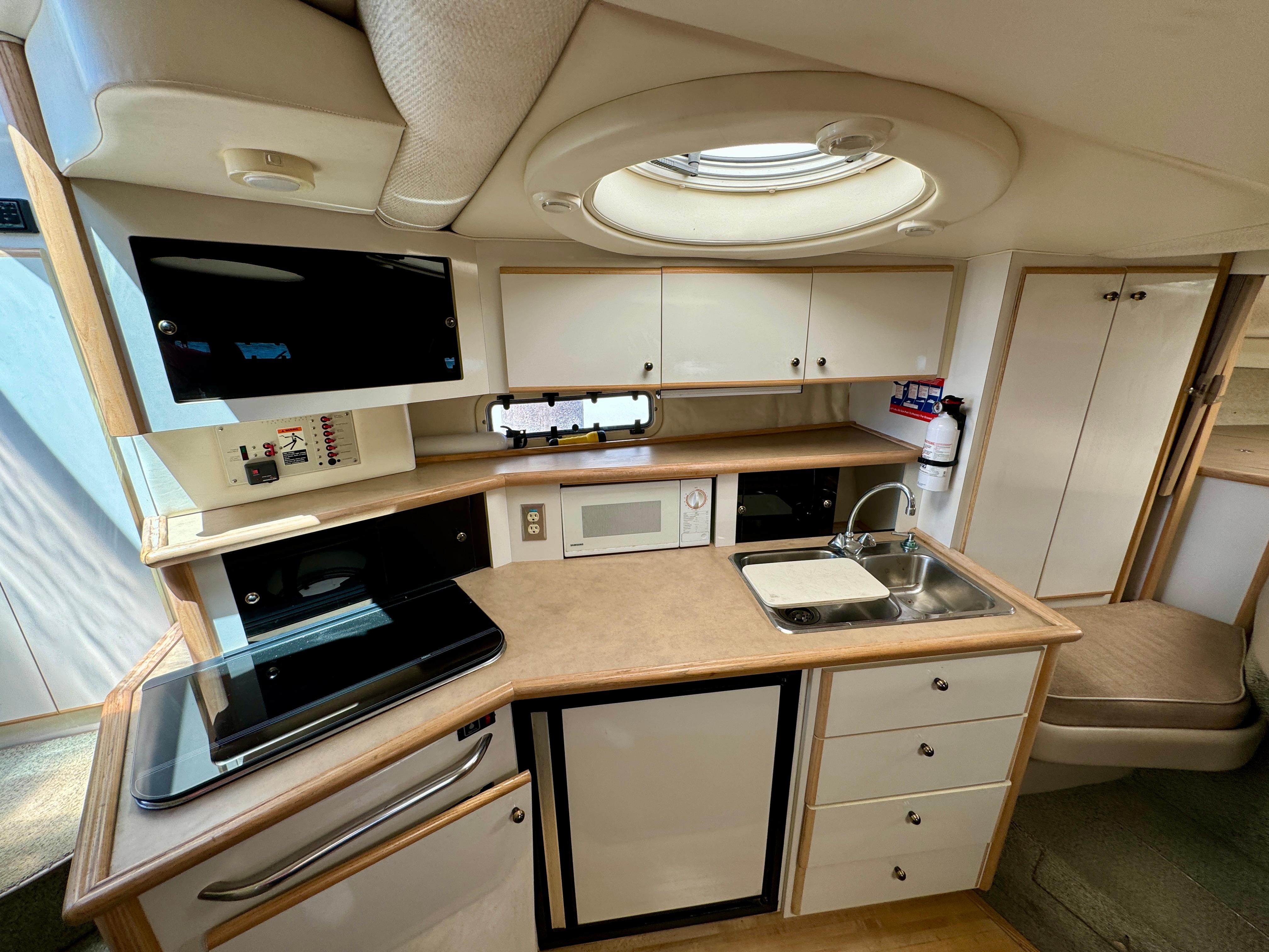 1997 Maxum 3200 SCR Cruiser for sale - YachtWorld