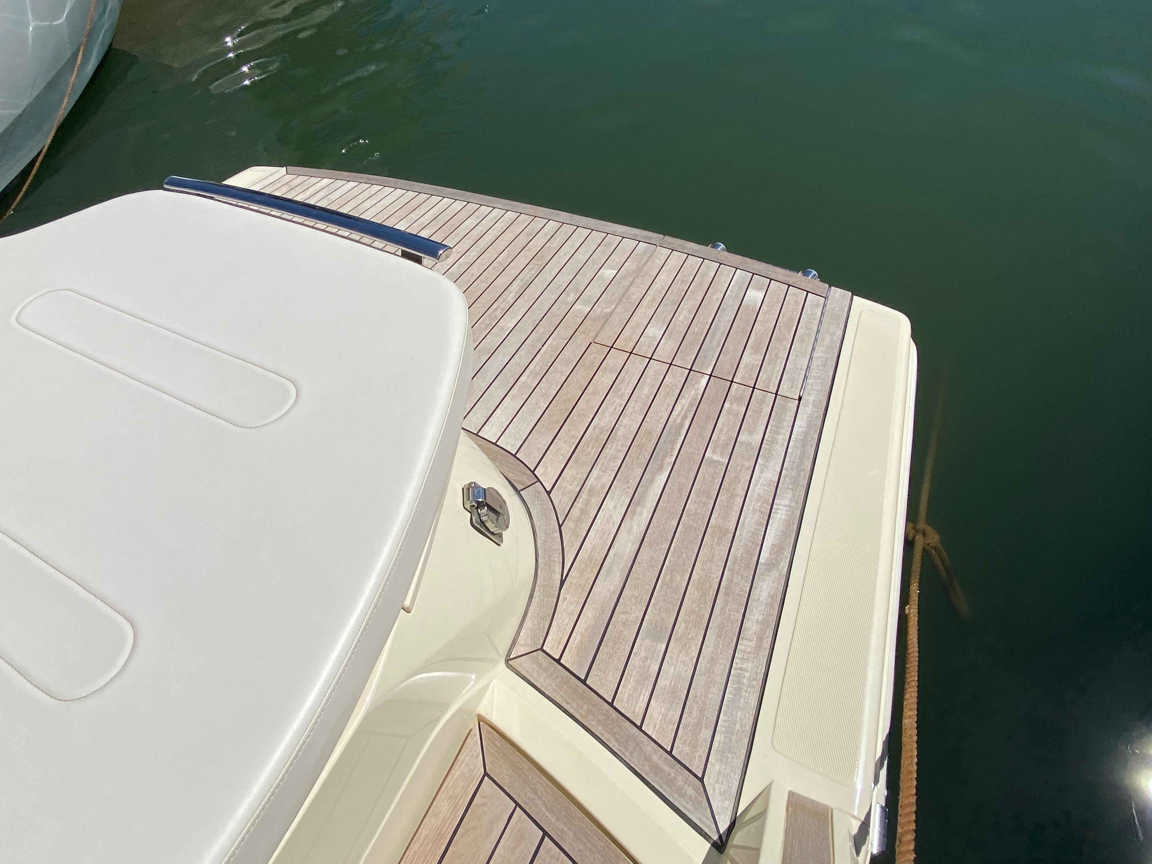 2021 Invictus 280 GT Centre Console for sale - YachtWorld