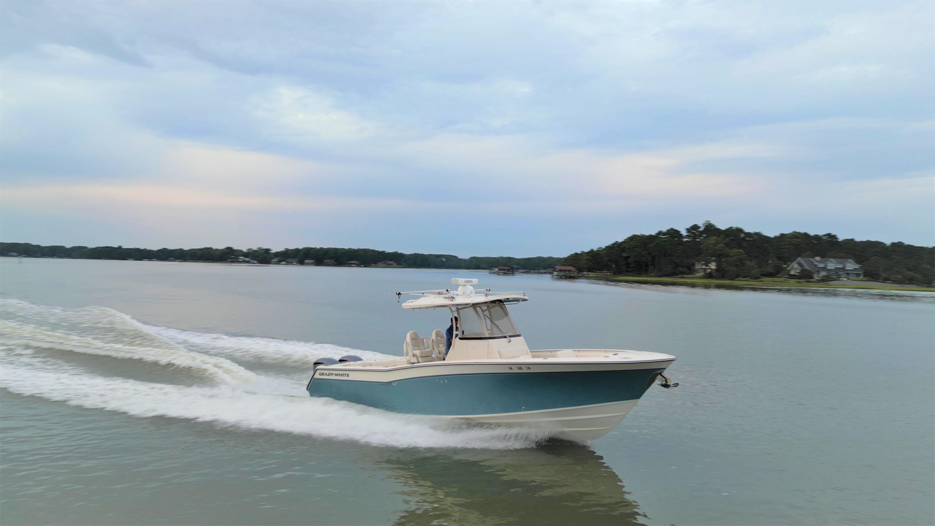 2018 Grady-White Canyon 306 Centre Console for sale - YachtWorld