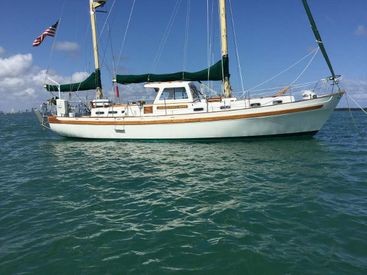 Used Yachts For Sale Below 40 Feet - SYS Yacht Sales