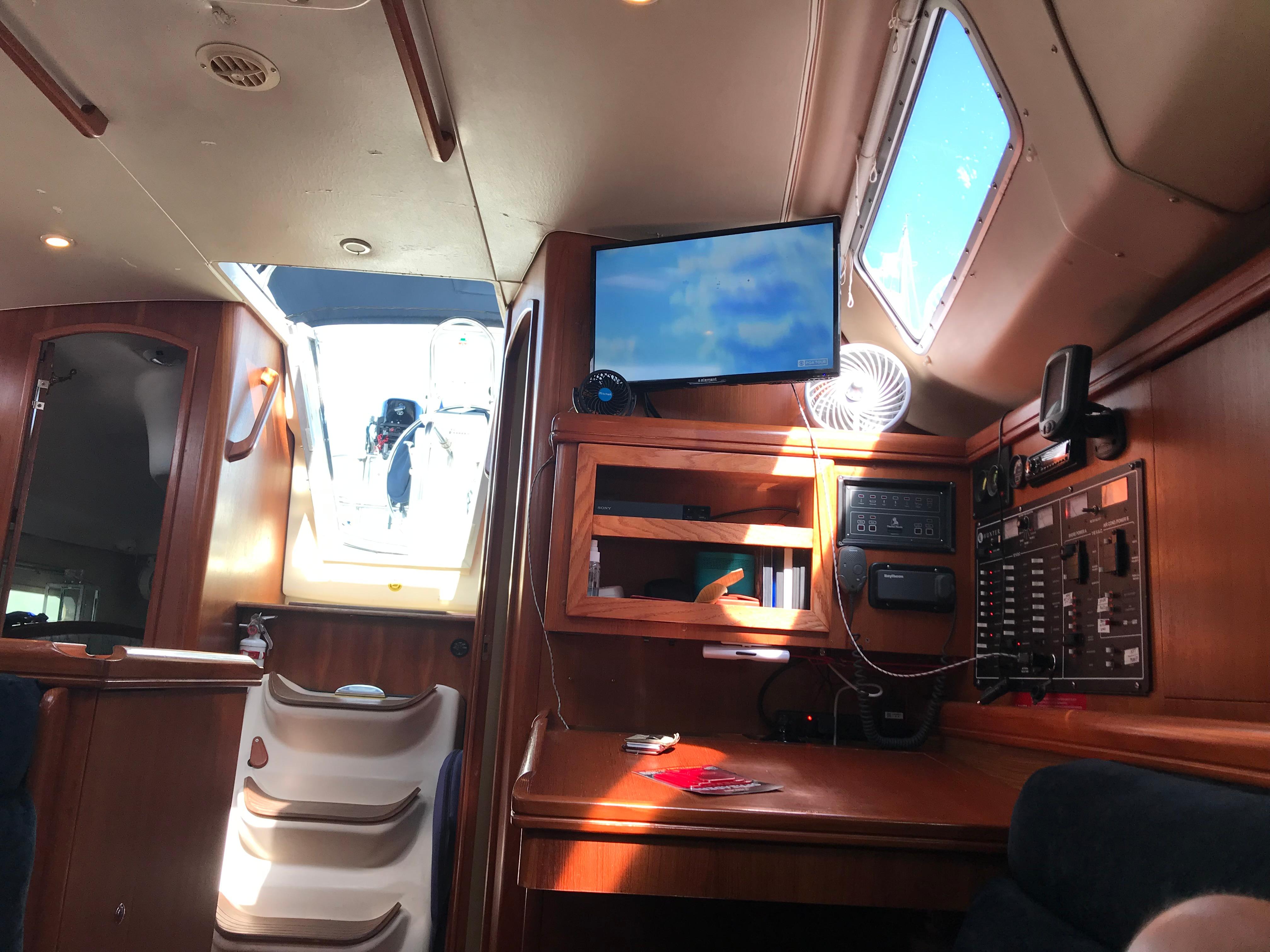 2002 Hunter 356 Segelyacht Kaufen - YachtWorld