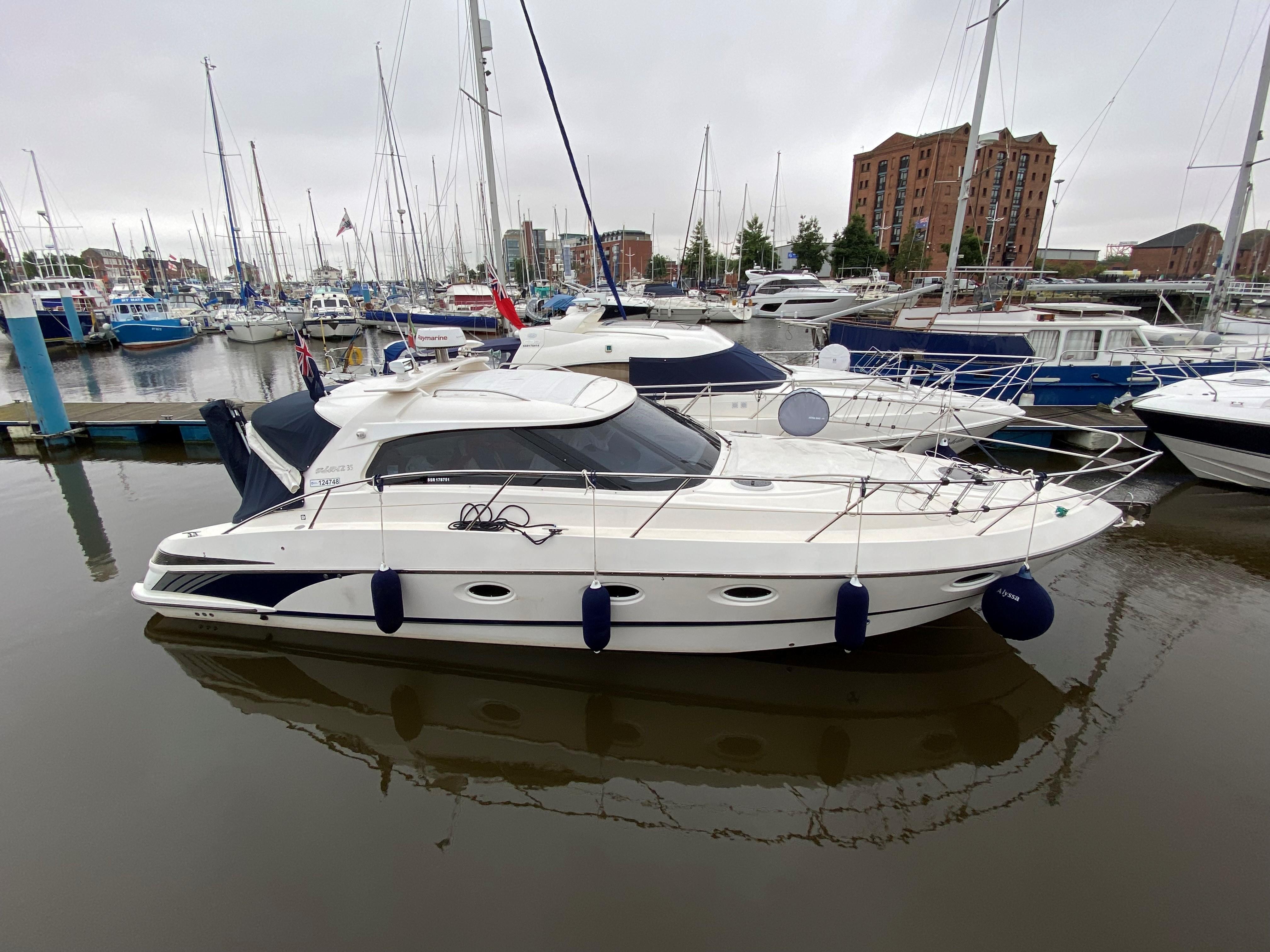 Elan Power E35 Hardtop 11m 2007, Express-Boote - Tyne and Wear | Boot24