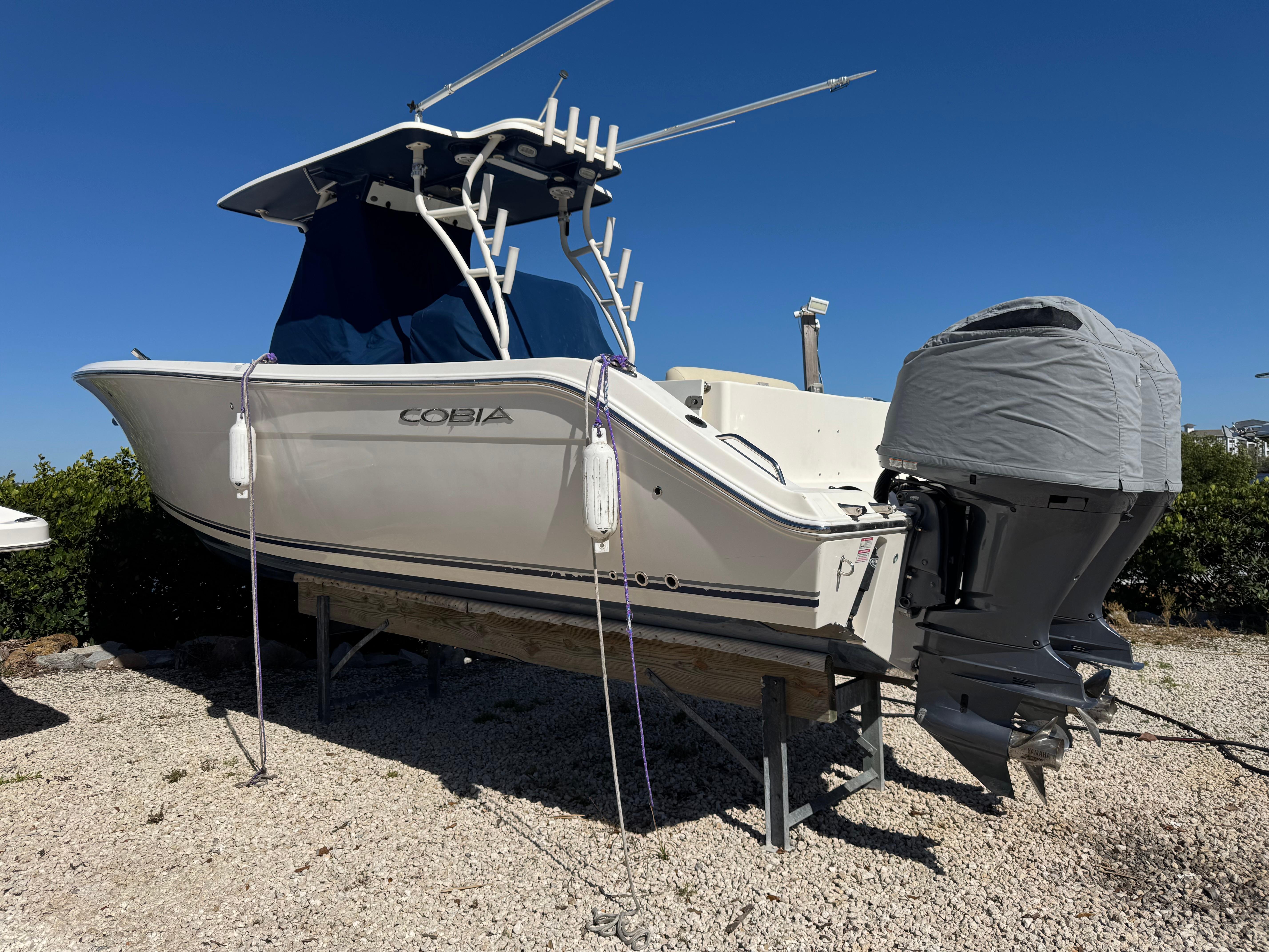 2013 Cobia 296 Center Console Saltwater Fishing for sale - YachtWorld