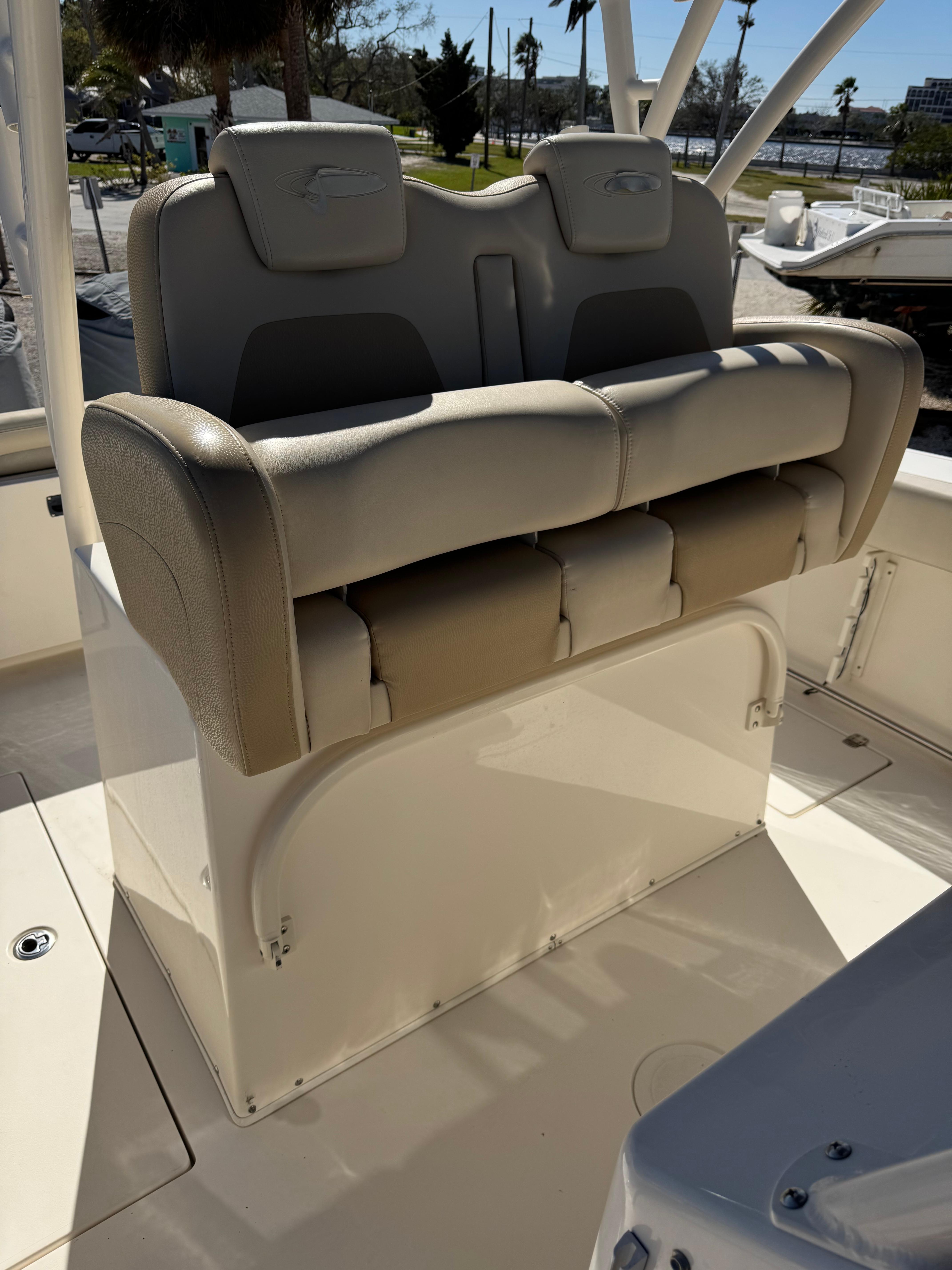 2013 Cobia 296 Center Console Saltwater Fishing for sale - YachtWorld