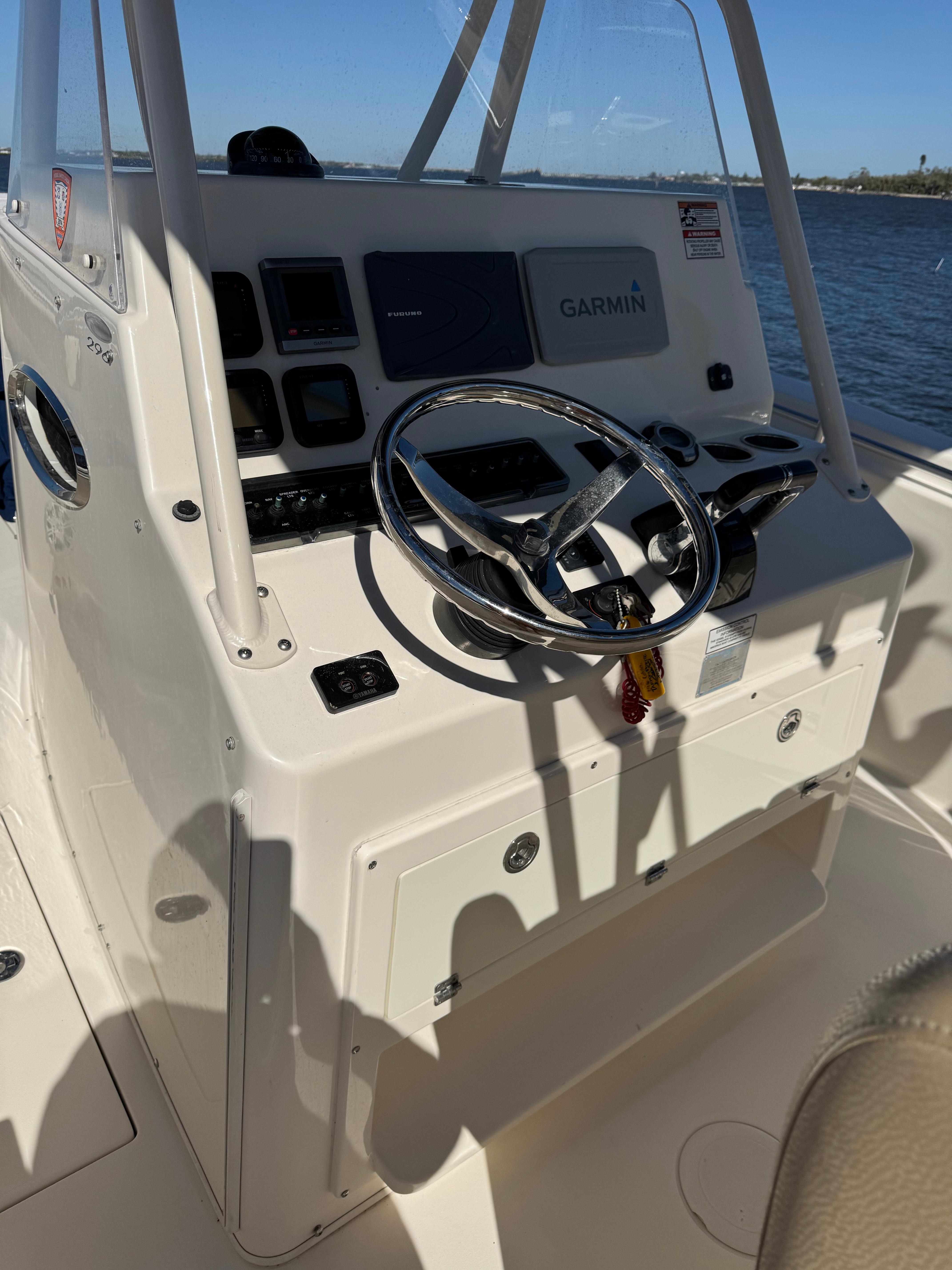 2013 Cobia 296 Center Console Saltwater Fishing for sale - YachtWorld