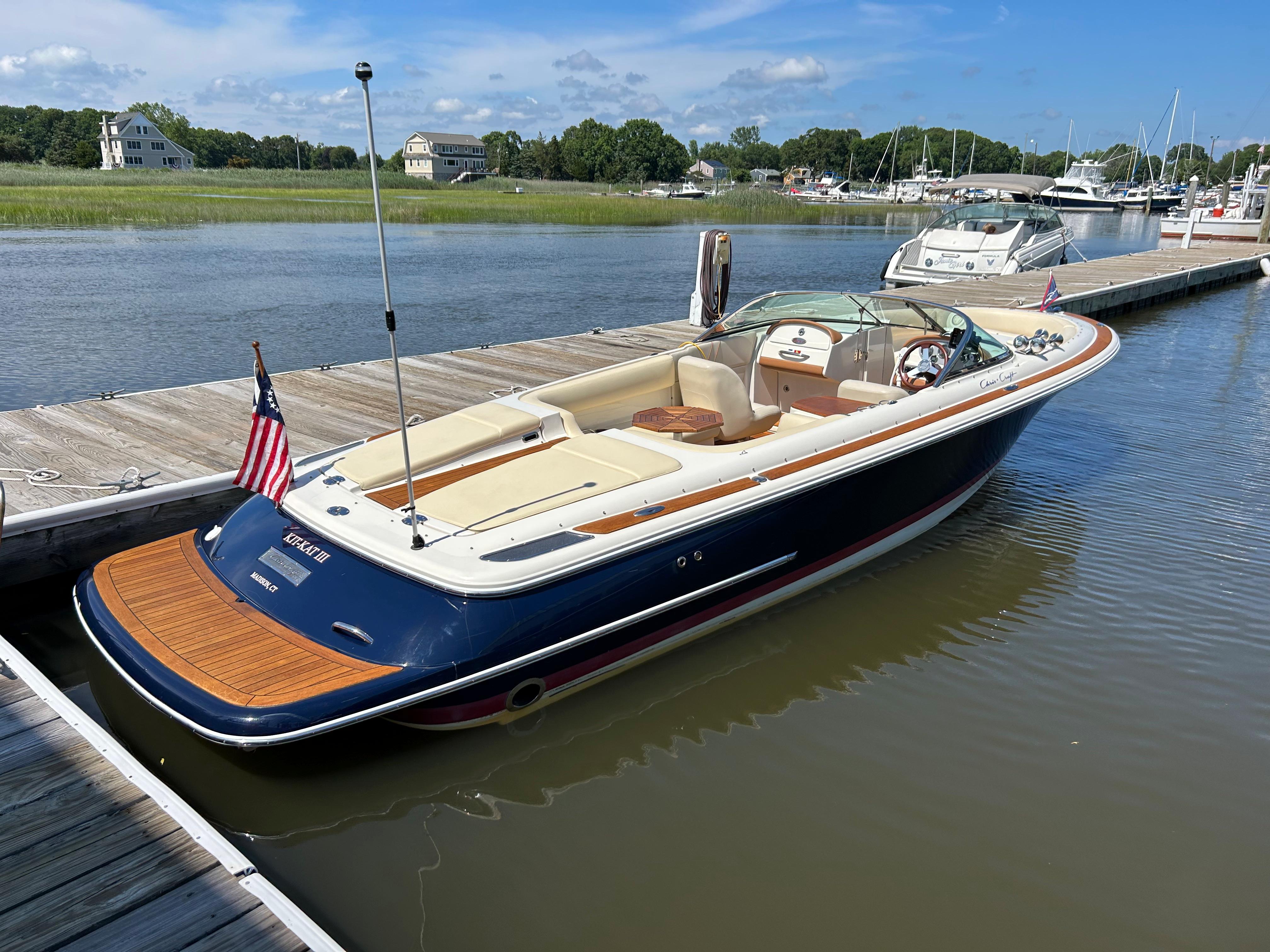Chris Craft Launch 25 Review