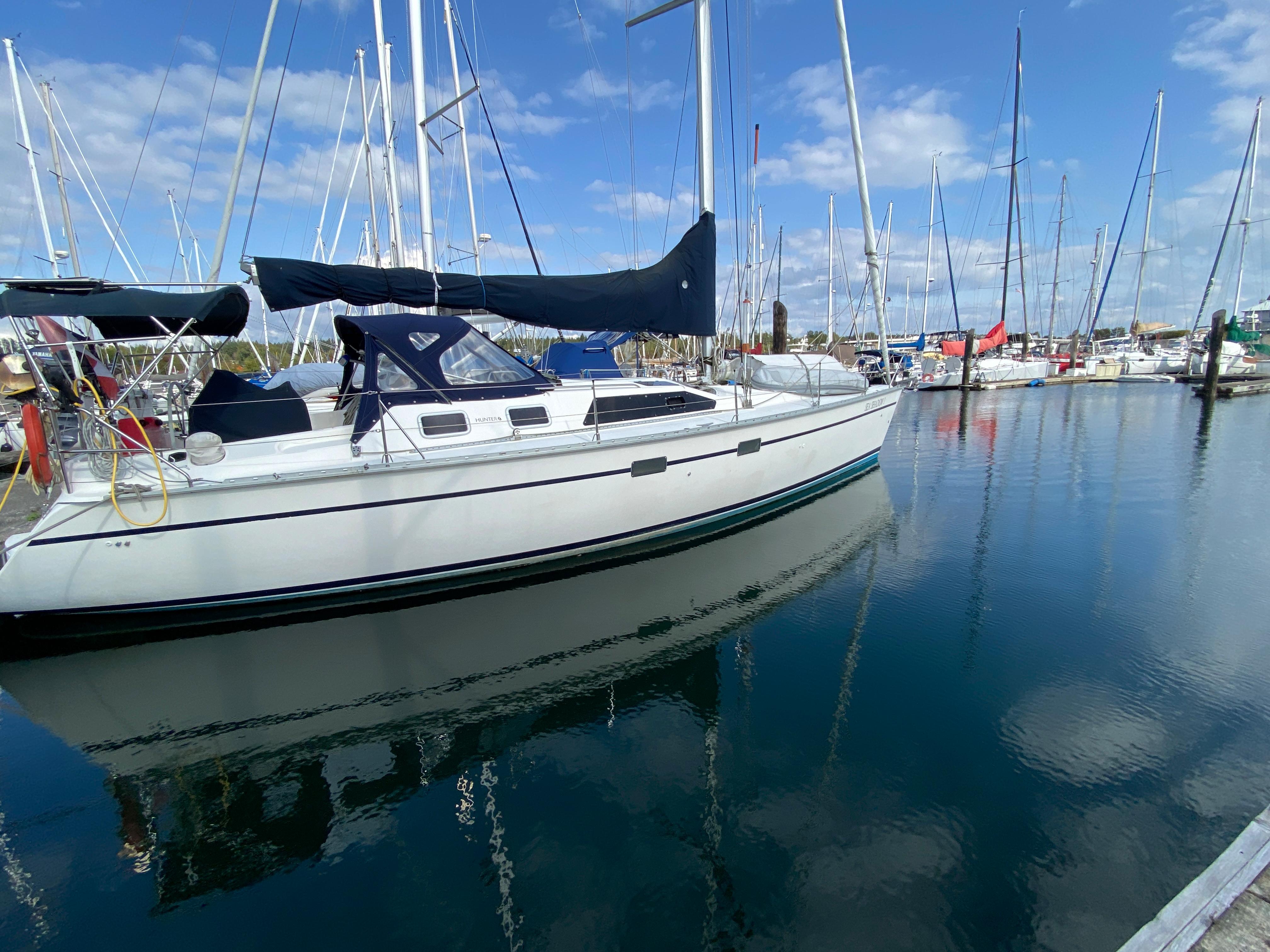 Hunter Legend 43 til salg | YachtWorld