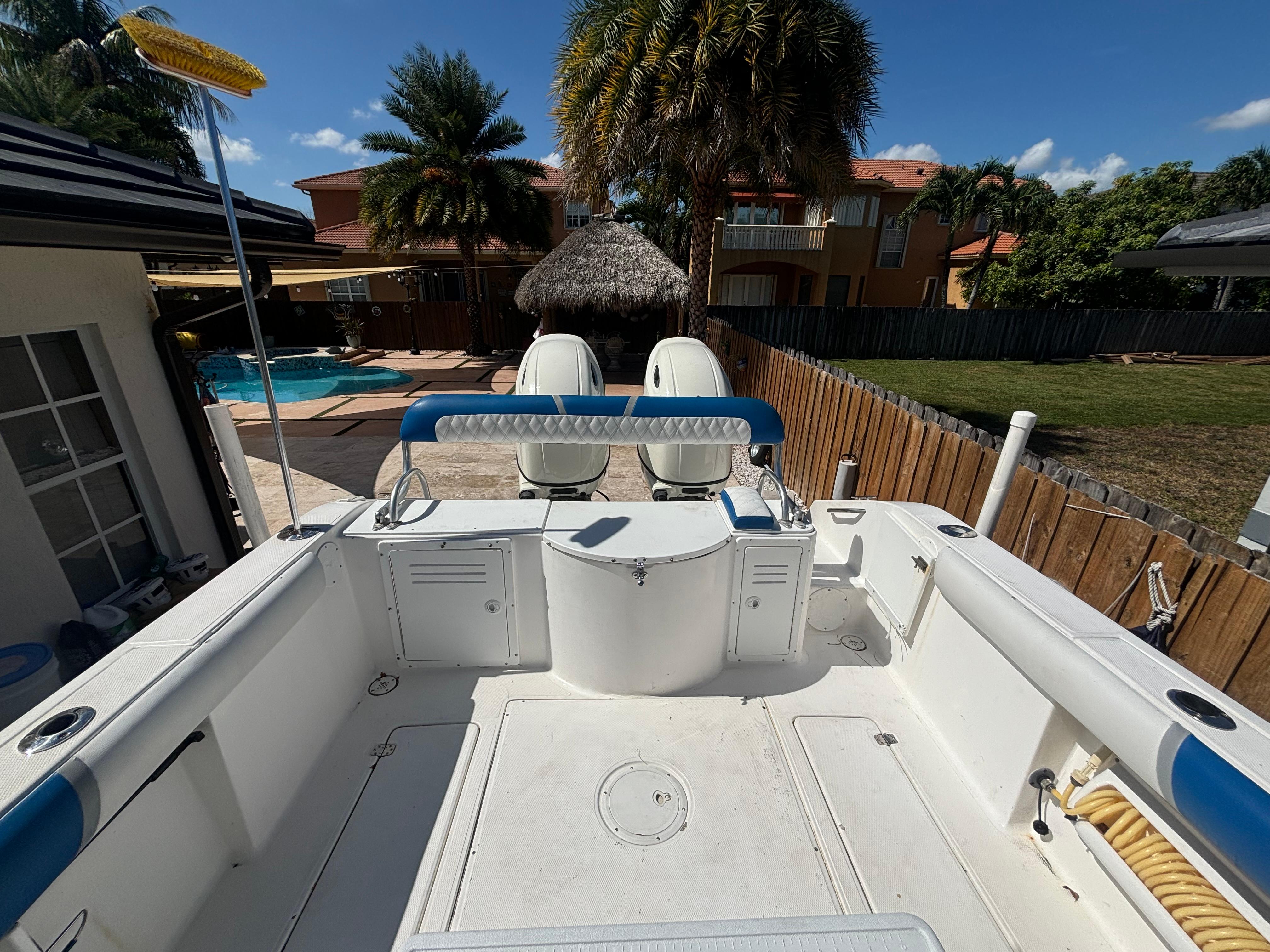 2001 Cobia 274 Center Console Zoutwater vissersboten te koop- YachtWorld