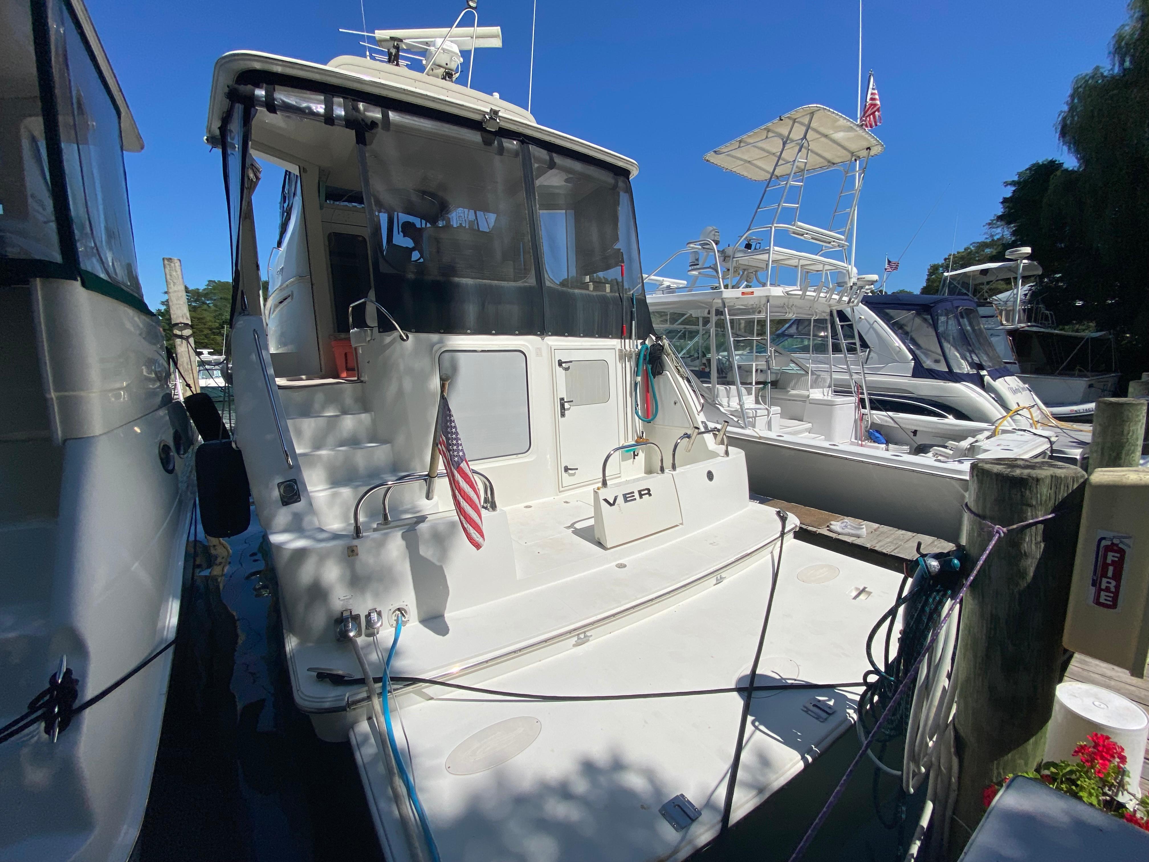 2006 Carver 43 Motor Yacht Kruisers te koop- YachtWorld