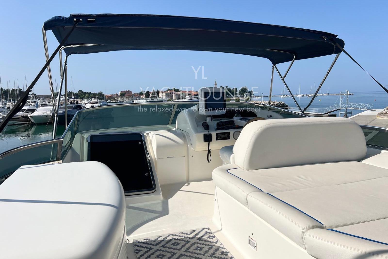 2004 Azimut 74 Solar Yachts à moteur à vendre - YachtWorld