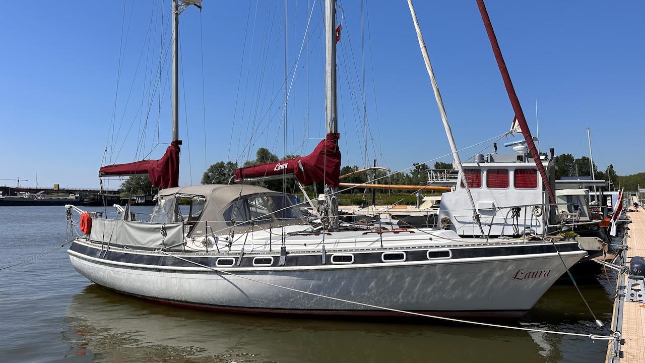 Used Morgan 416 Center Cockpit Ketch - iNautia