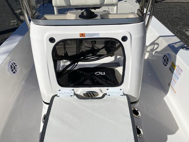 2023 Robalo 206 Bay for sale - YachtWorld