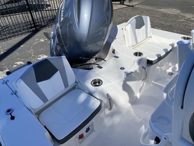 2023 Robalo 206 Bay for sale - YachtWorld