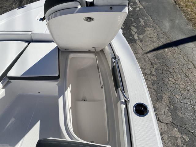 2023 Robalo 206 Bay for sale - YachtWorld
