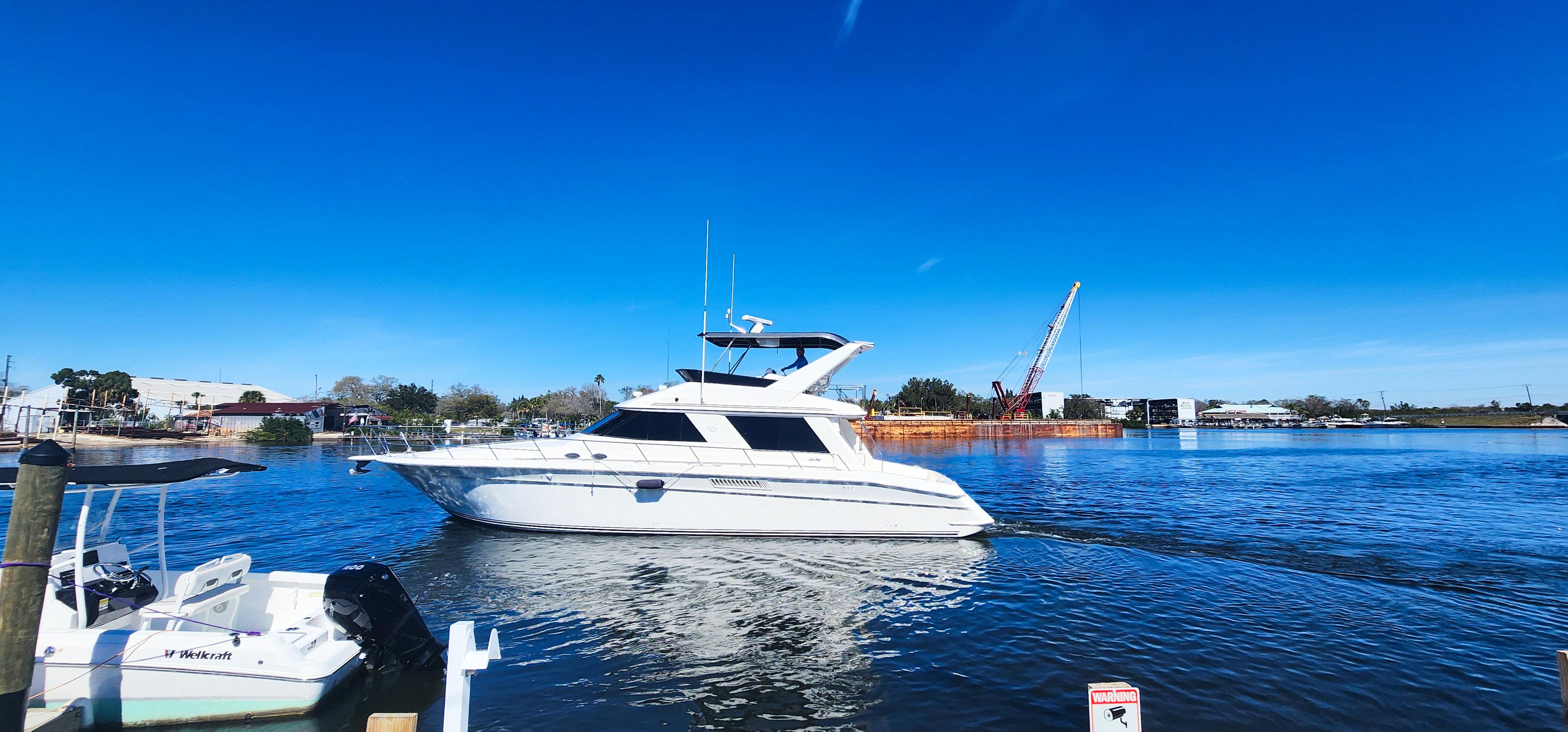 1997 Sea Ray 550 Sedan Bridge Express Cruiser for sale - YachtWorld