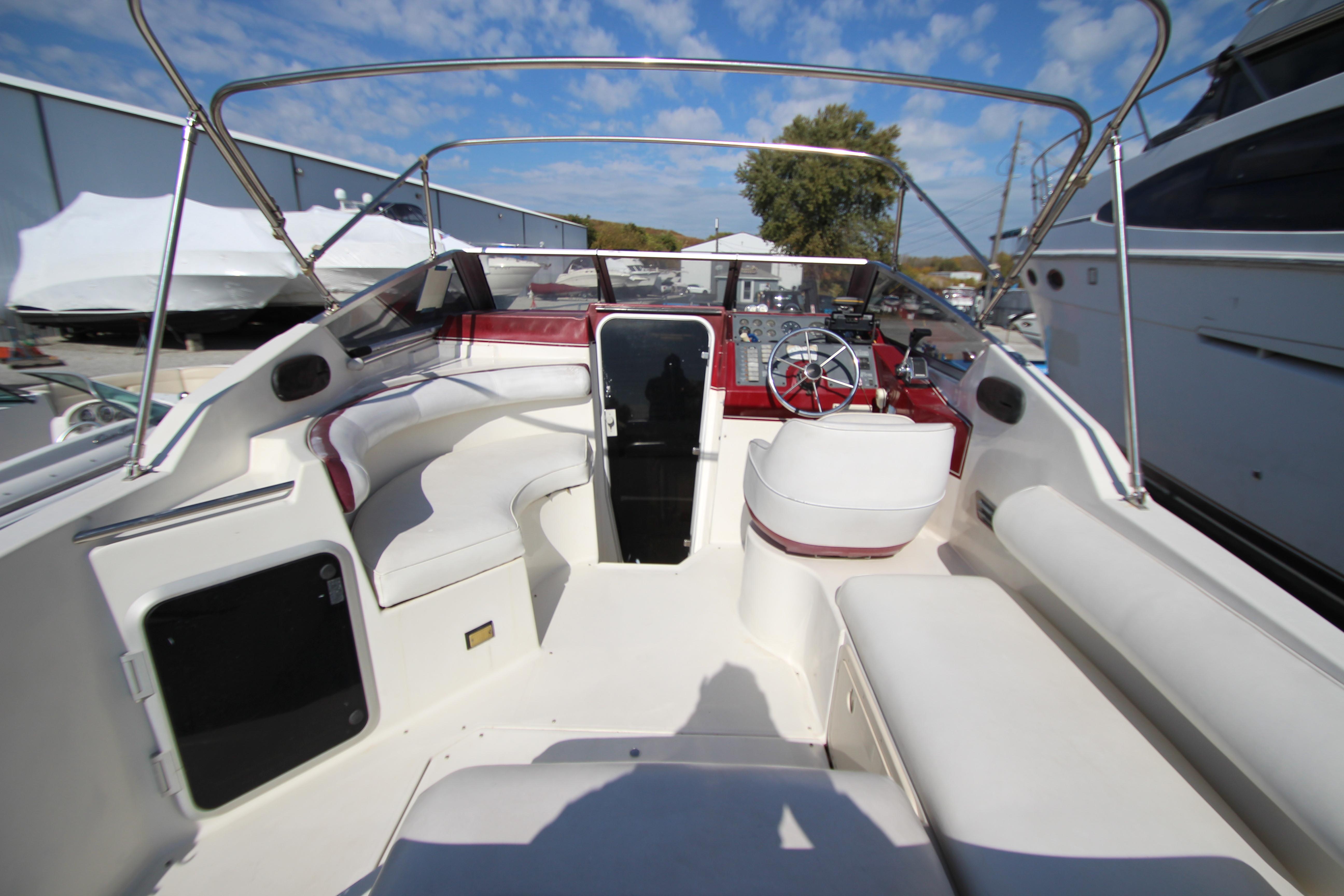 1992 Maxum 2700 SCR Cruceros exprés en venta - YachtWorld