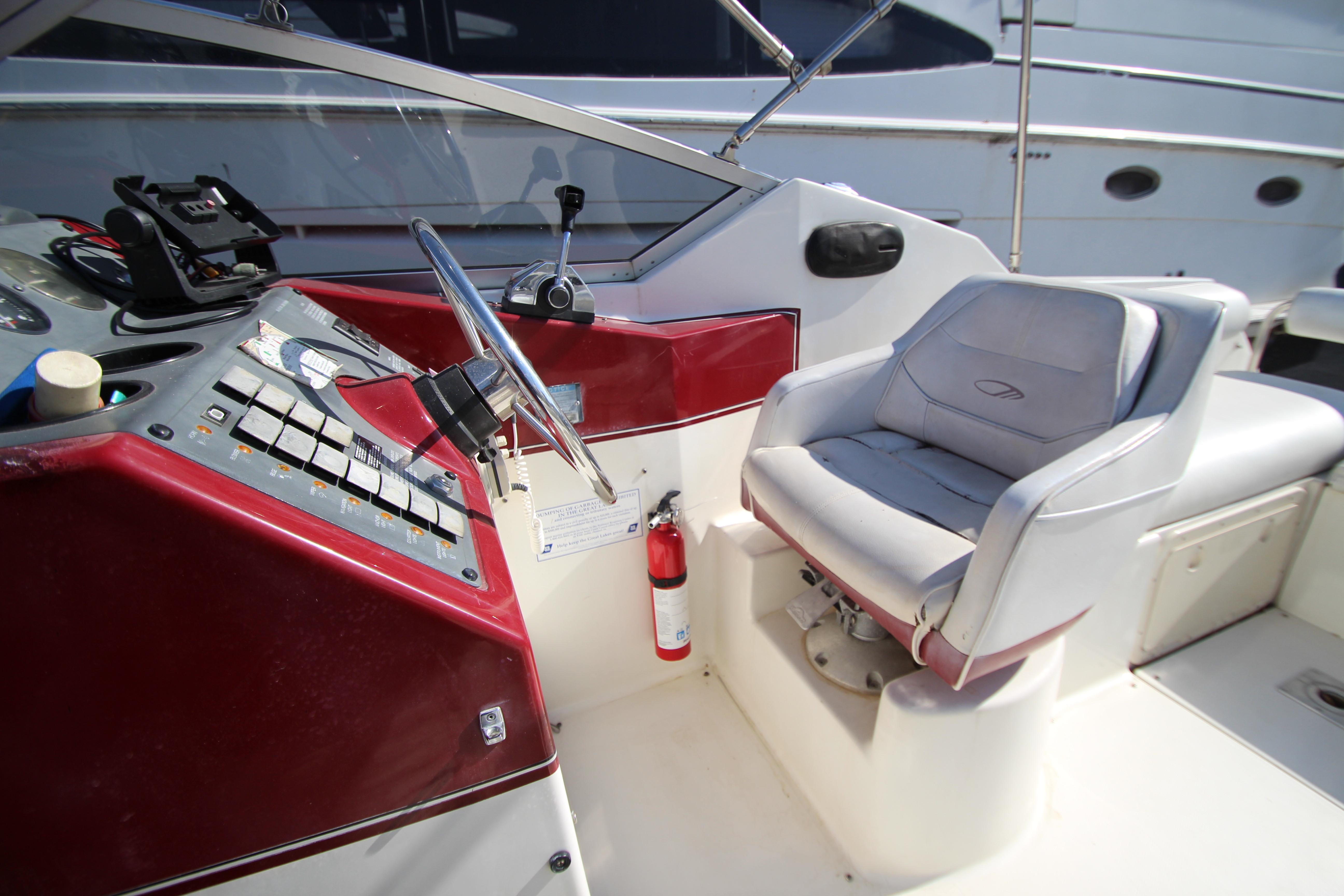 1992 Maxum 2700 SCR Cruceros exprés en venta - YachtWorld