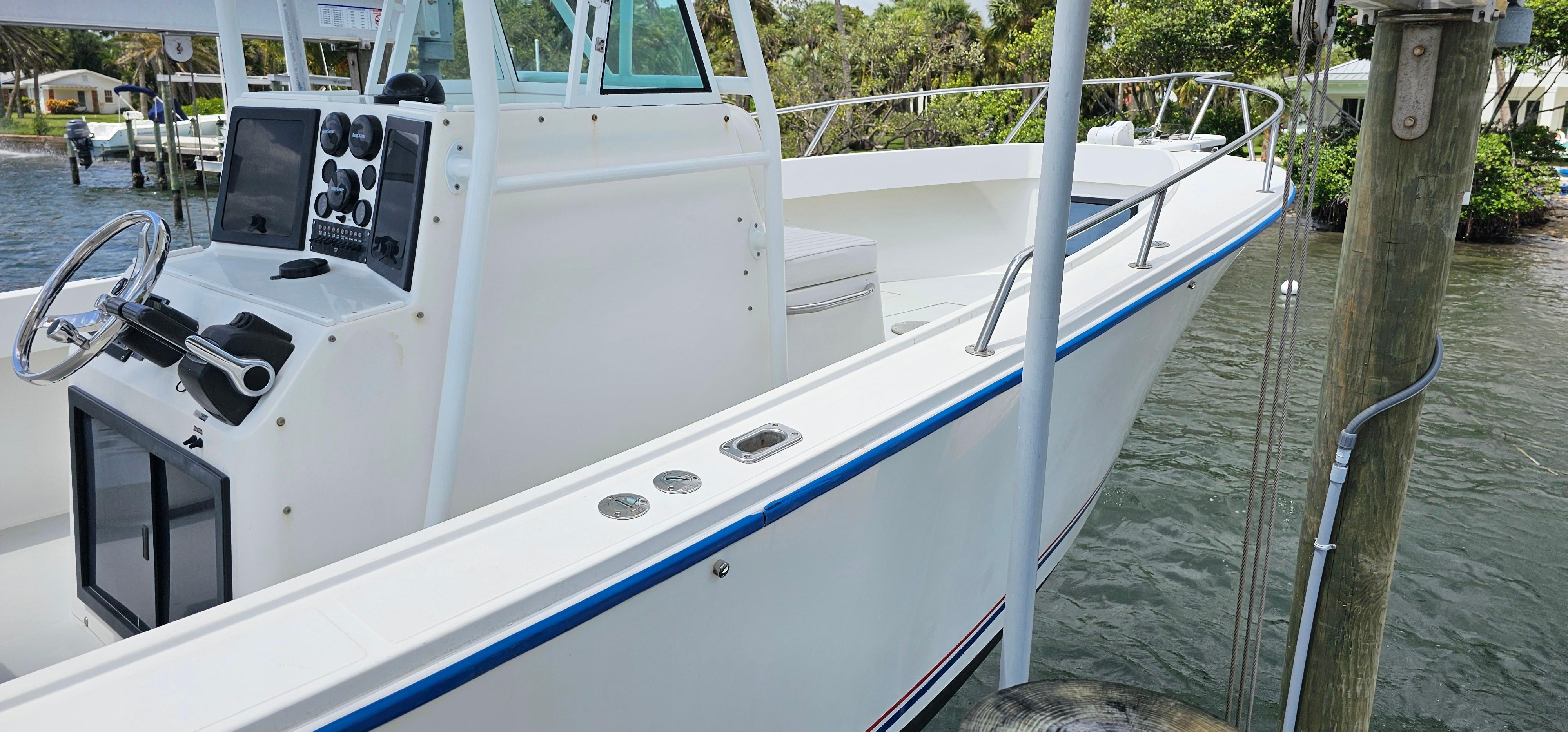 1992 Regulator 26 Regulator Center Console for sale - YachtWorld