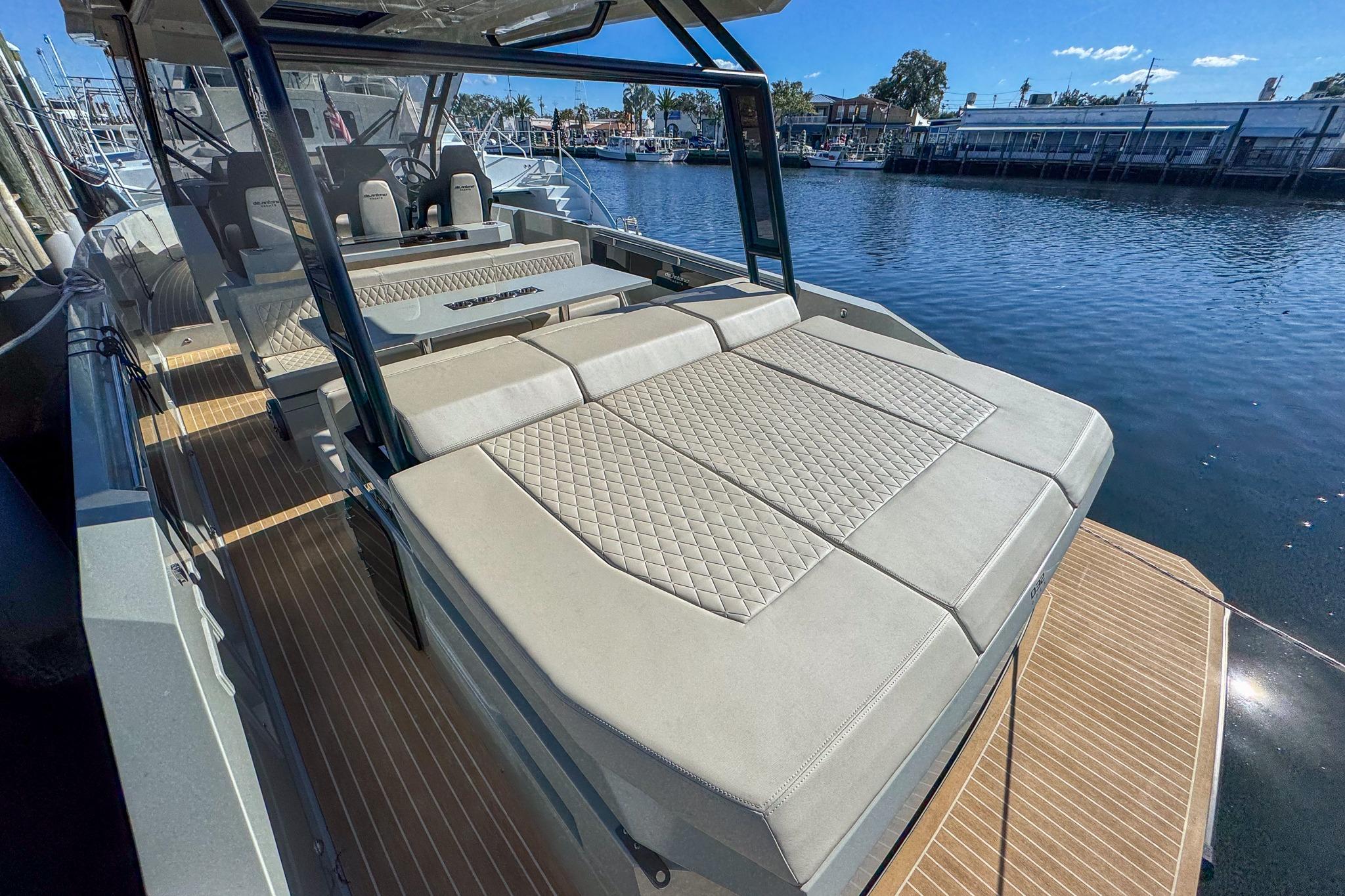 2026 De Antonio Yachts D32 Cruceros deportivos en venta - YachtWorld