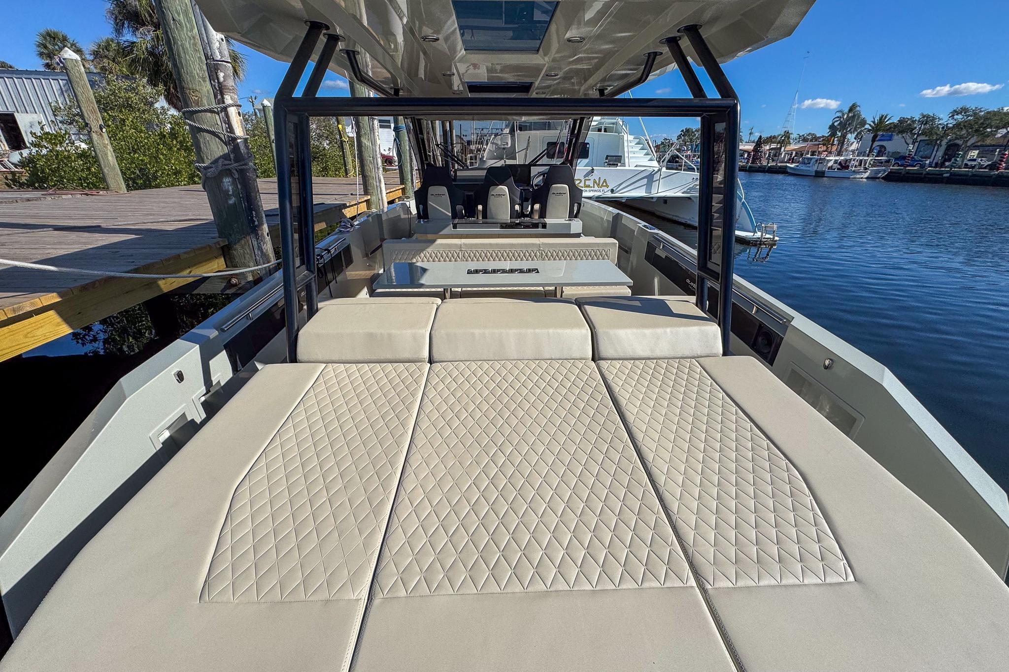 2026 De Antonio Yachts D32 Cruceros deportivos en venta - YachtWorld