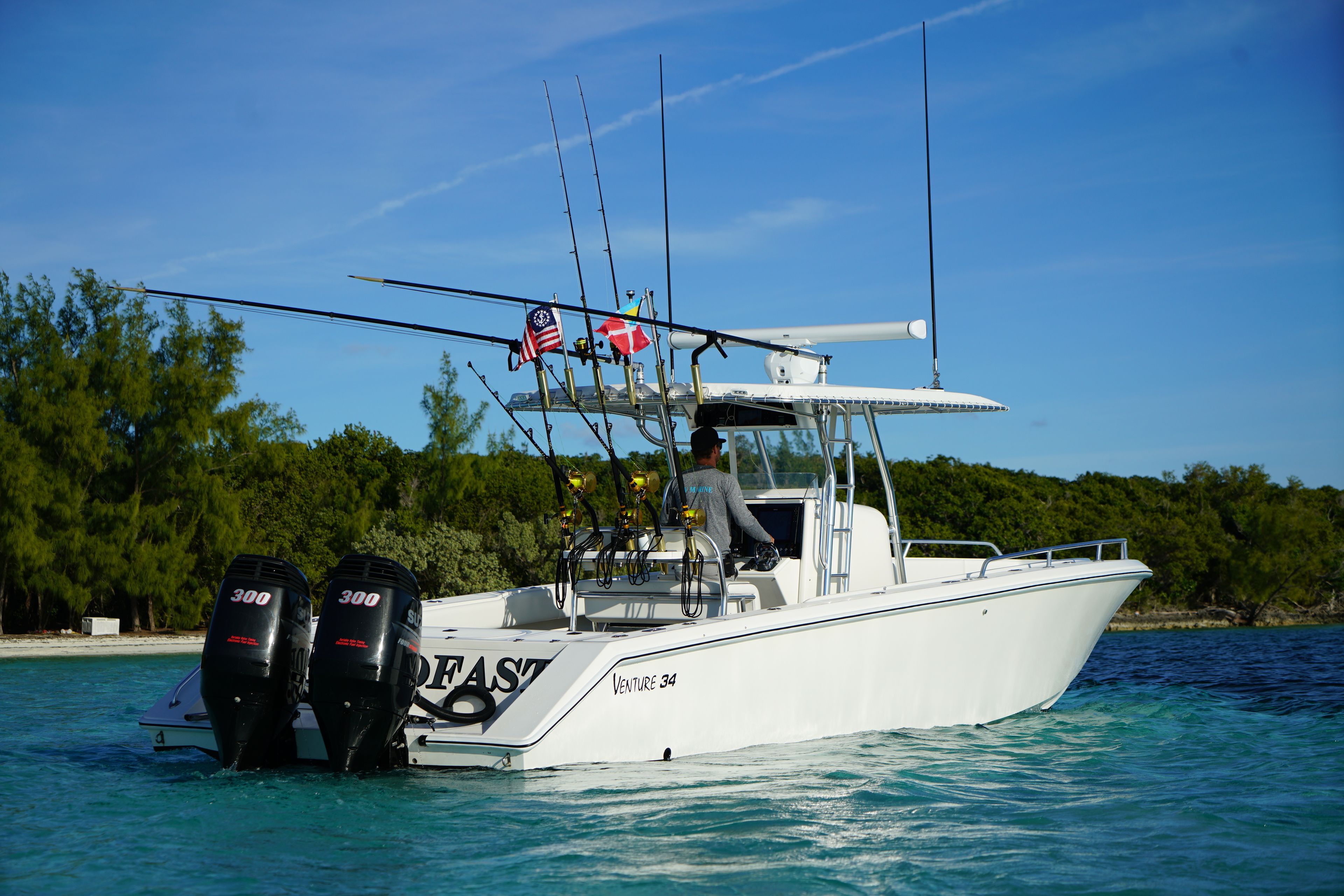 1999 Venture 34 Center Console w/ Warranties - Weber Yachts