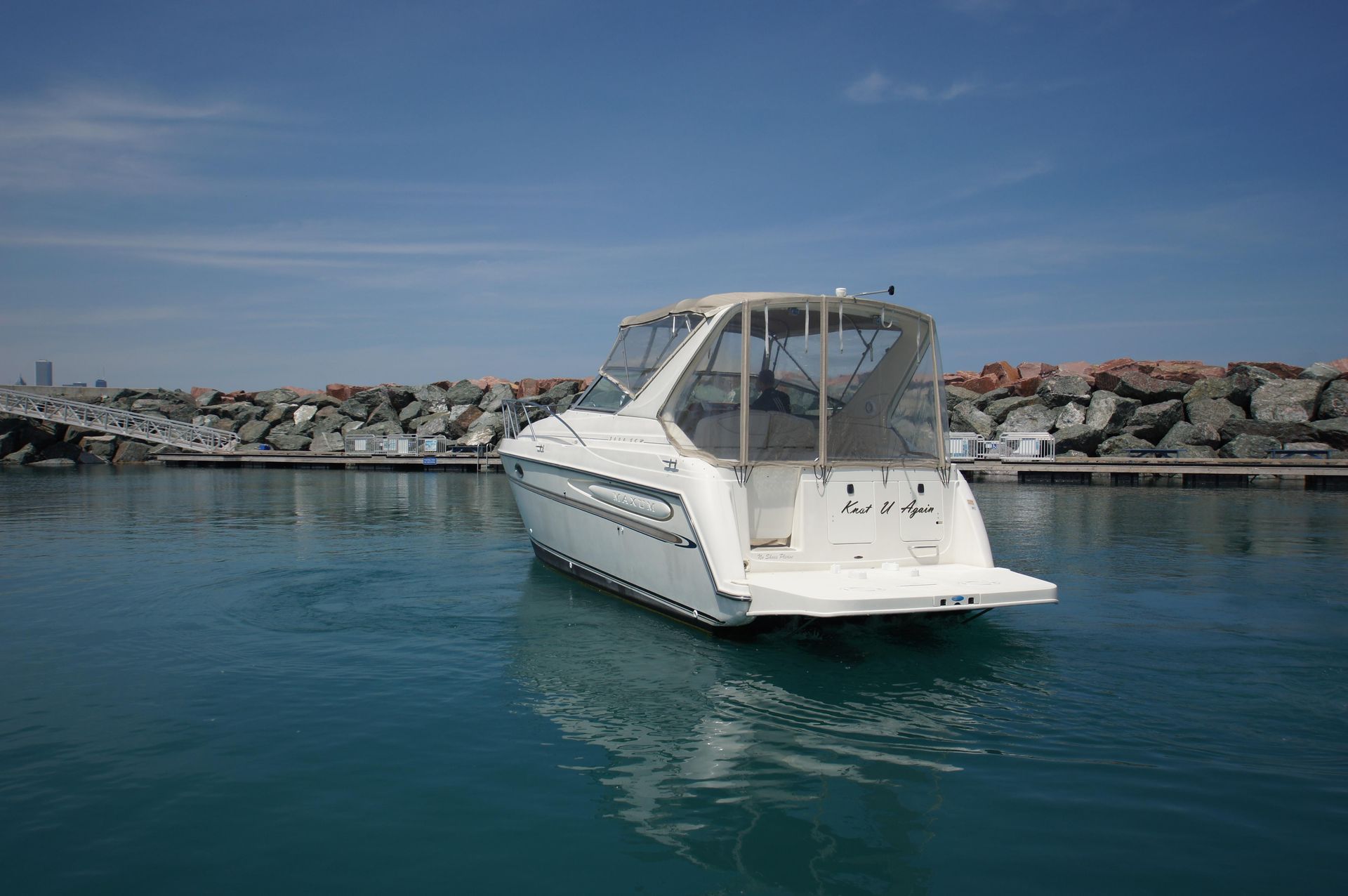 2000 Maxum 3000 SCR - Weber Yachts