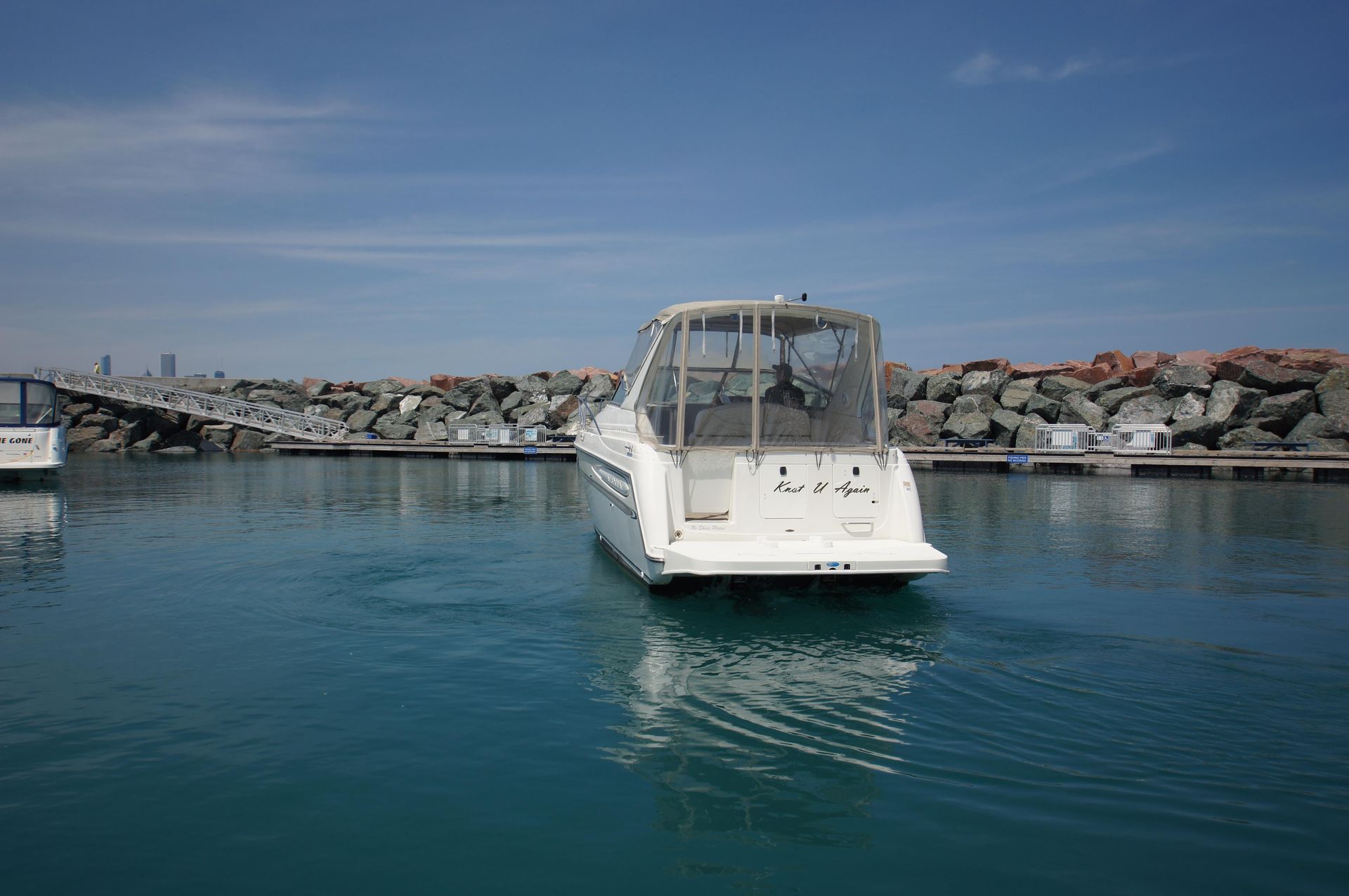 2000 Maxum 3000 SCR - Weber Yachts