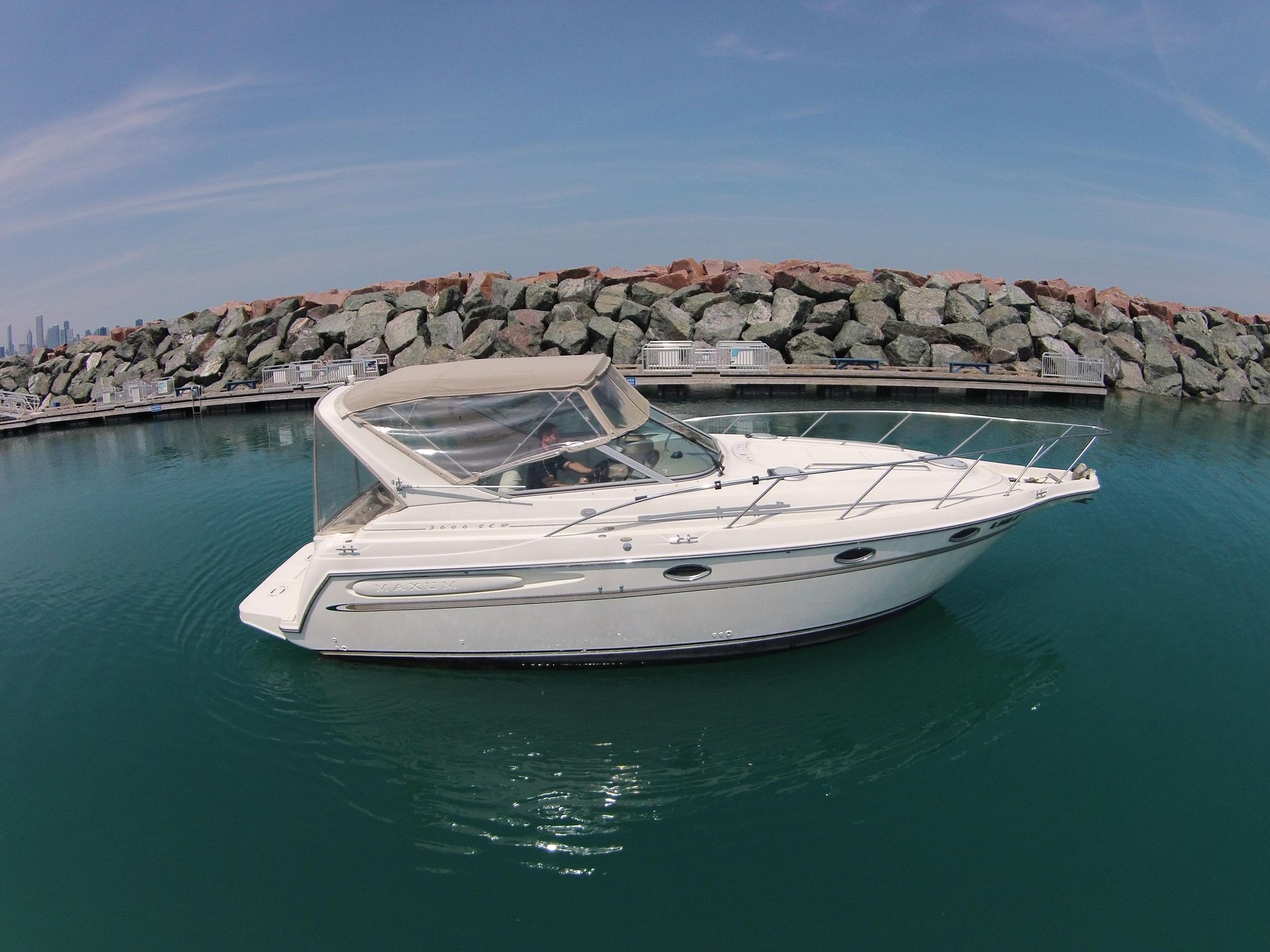 2000 Maxum 3000 SCR - Weber Yachts