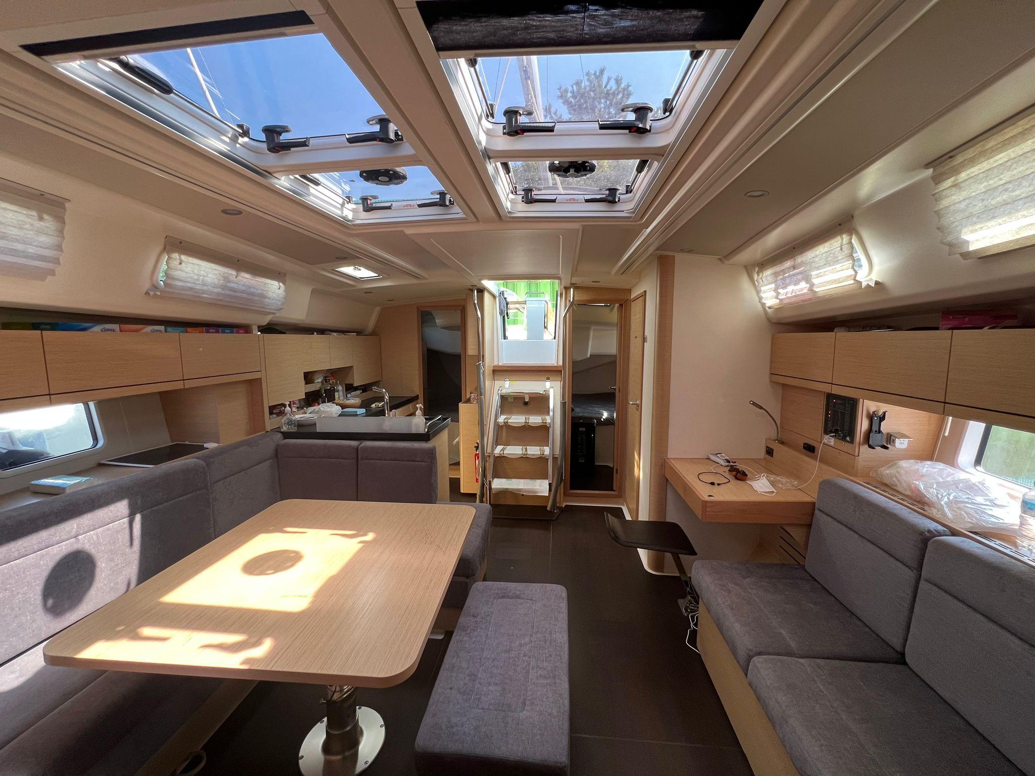 2021 Hanse 458 Cruiser for sale - YachtWorld