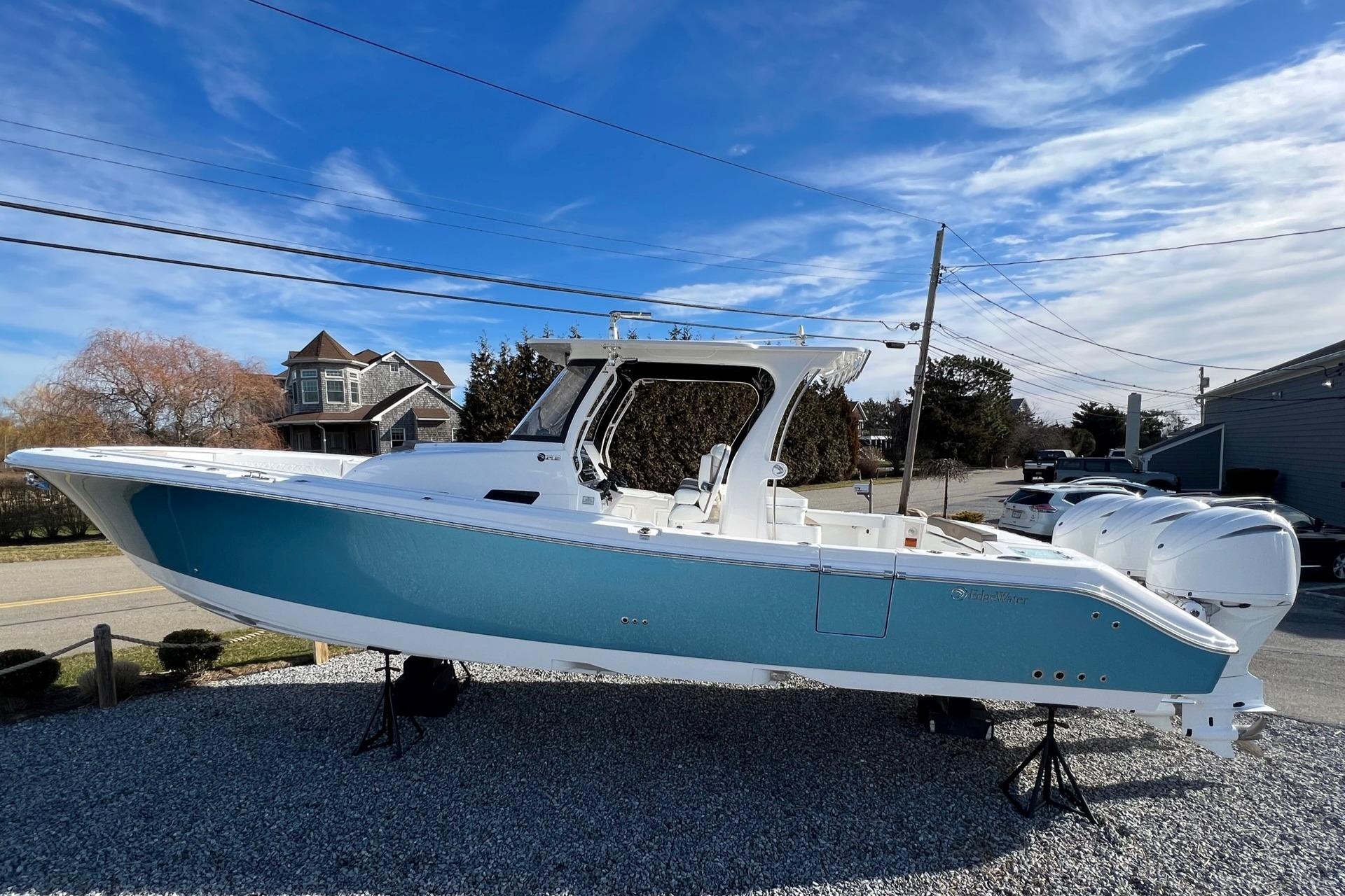 2023 Edgewater 370 CC Center Console Boote Kaufen - YachtWorld