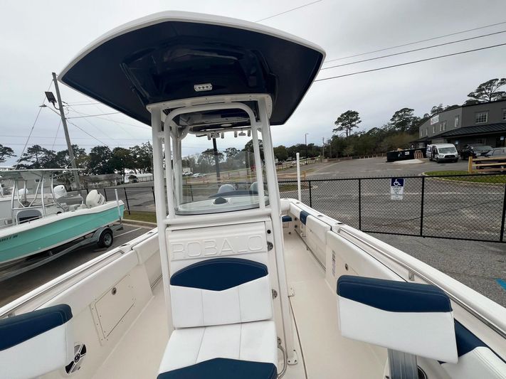 2019 Robalo 242 CC Center Console for sale - YachtWorld