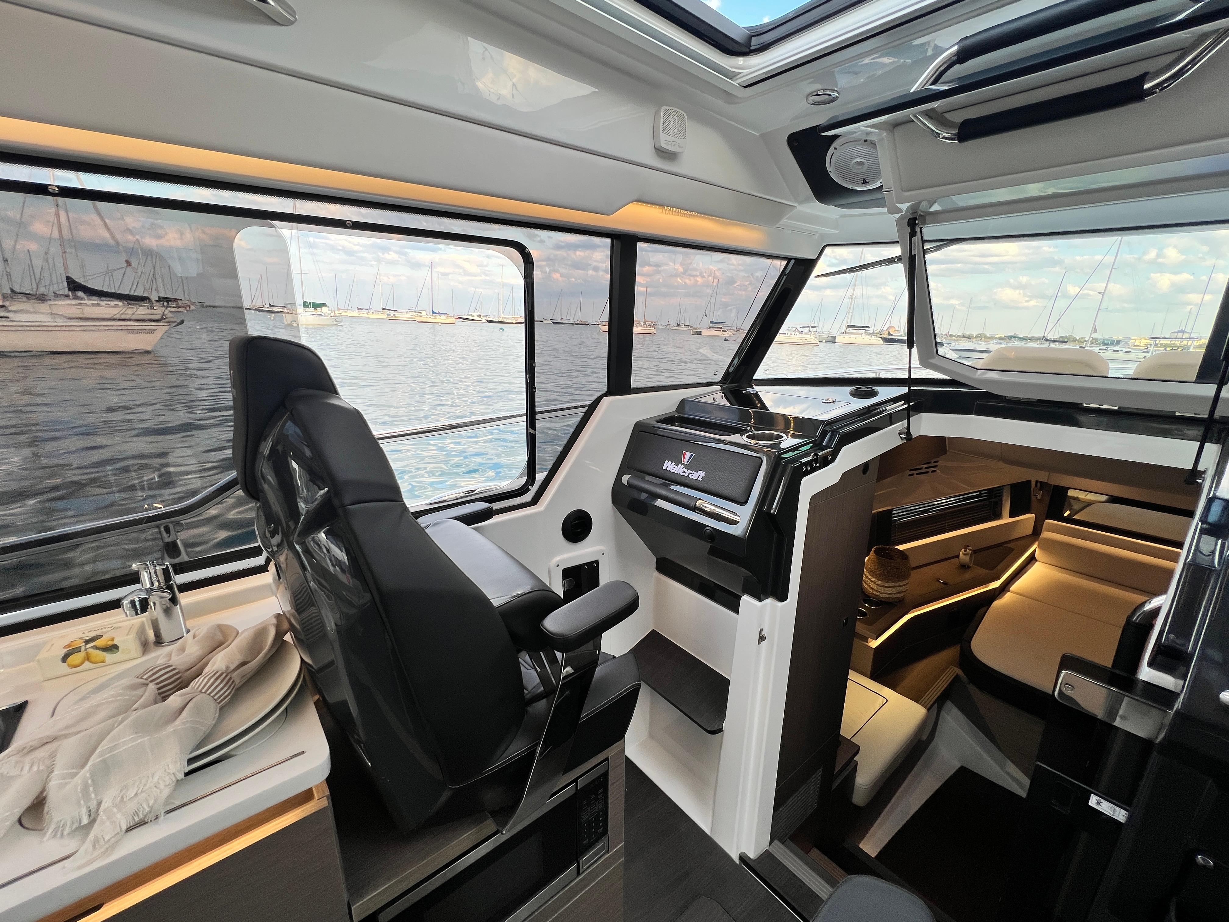 2025 Wellcraft 355 Cruisere til salgs- YachtWorld