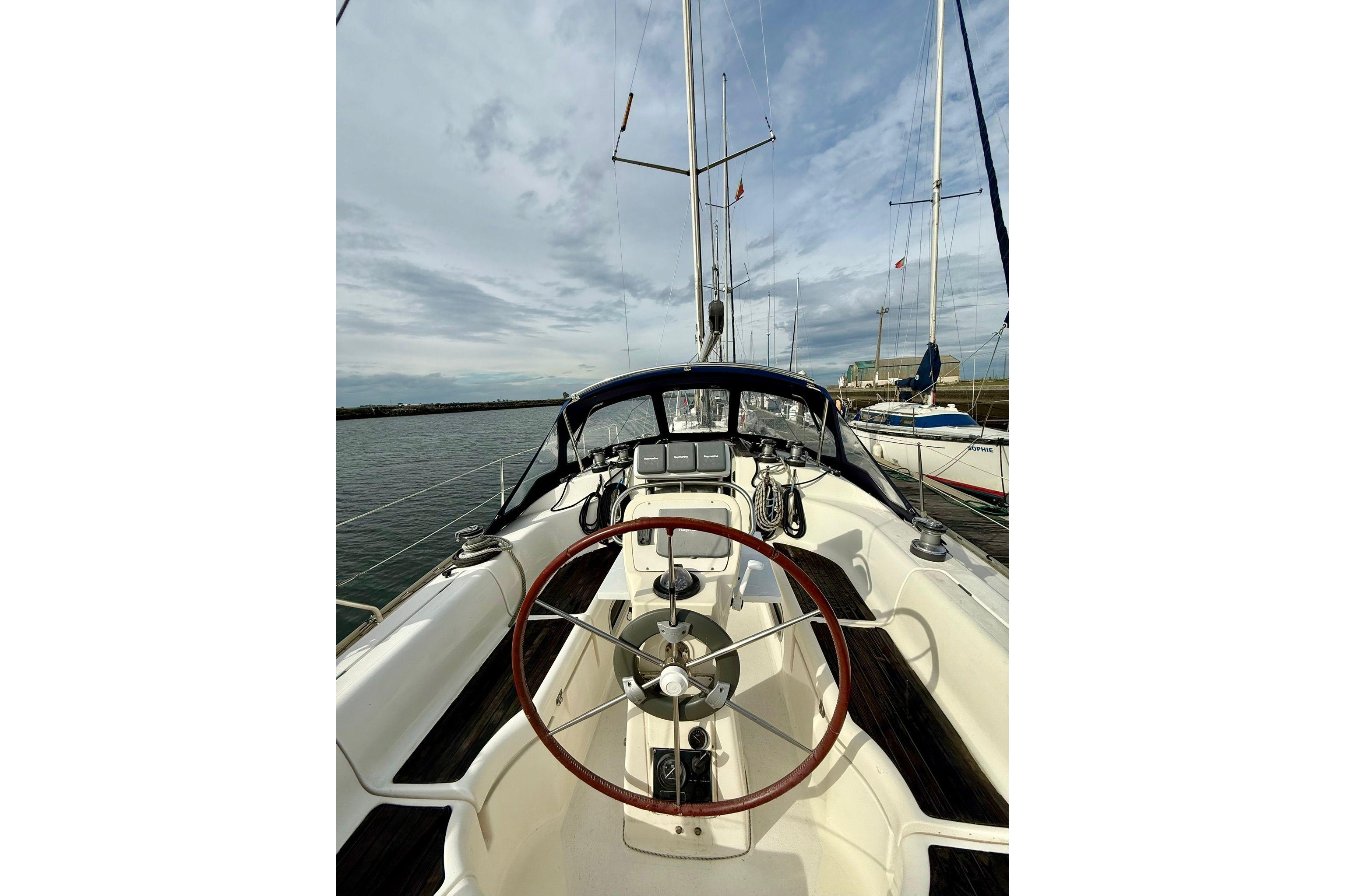 1996 Bavaria 35 Holiday Cruiser for sale - YachtWorld