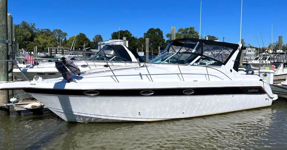 1998 Donzi 3250 Exp Cruiser for sale - YachtWorld