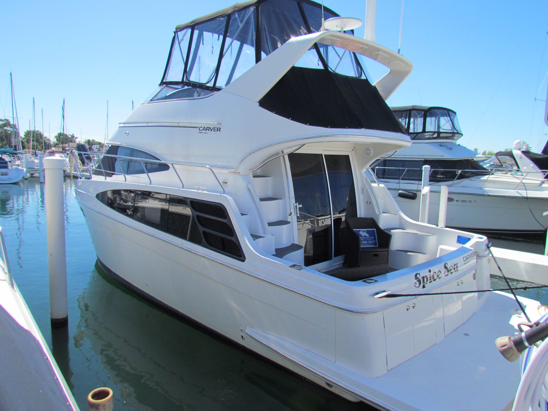 2003 Carver 360 Sport Sedan - Weber Yachts