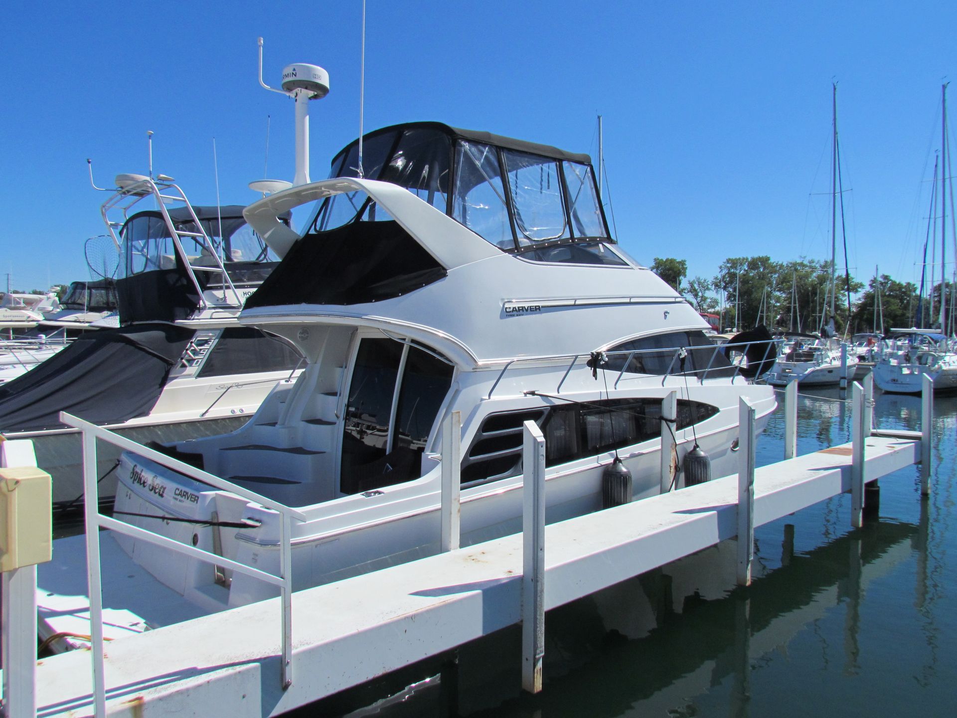 2003 Carver 360 Sport Sedan - Weber Yachts