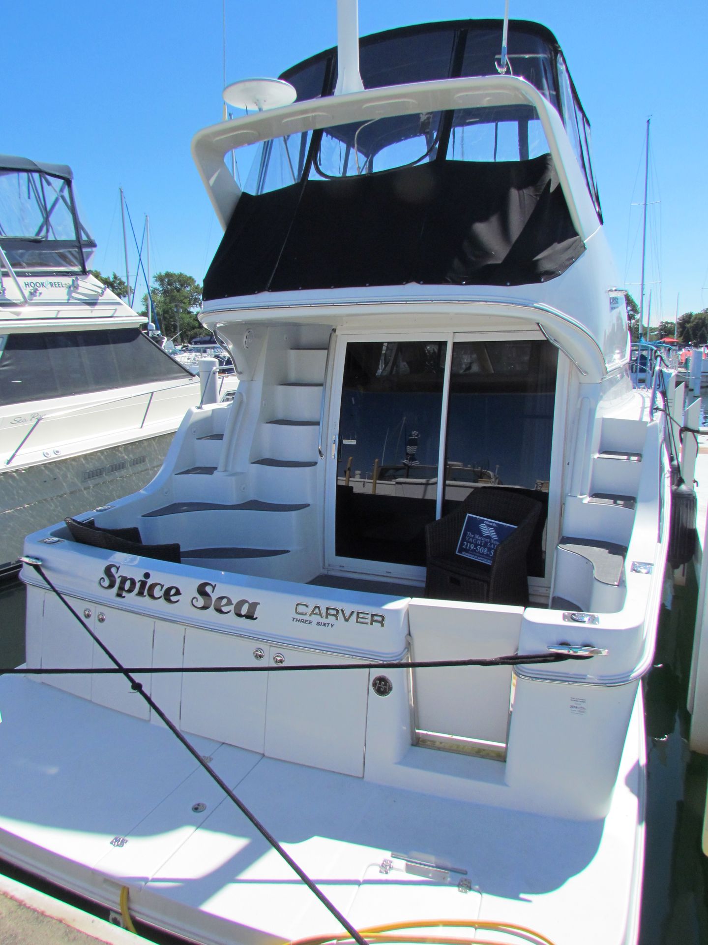 2003 Carver 360 Sport Sedan - Weber Yachts