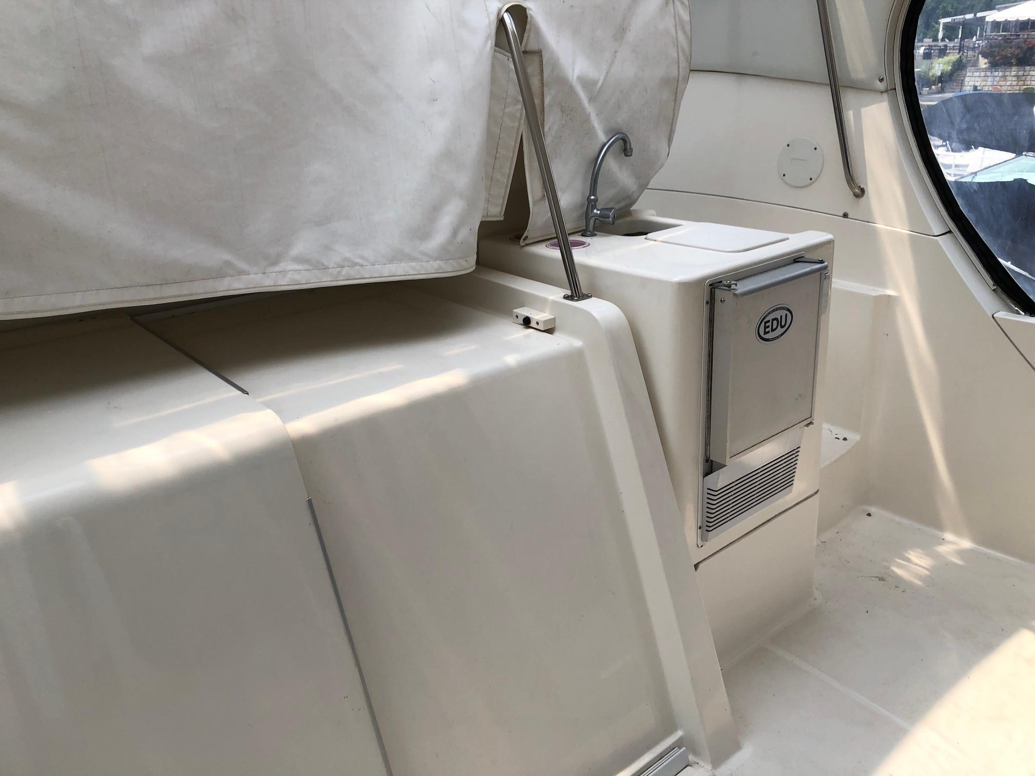 2003 Silverton 35 Motor Yacht Motor Yachts for sale - YachtWorld