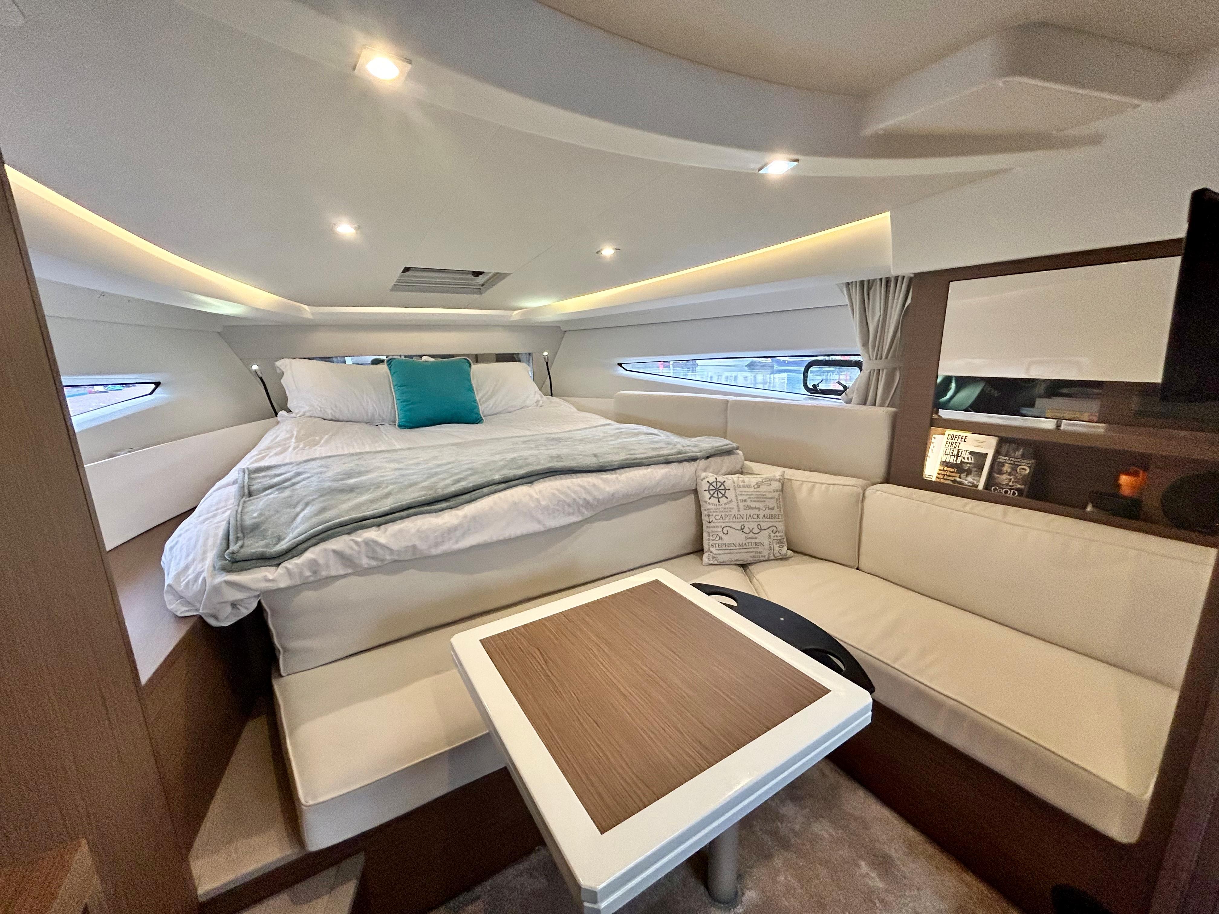 2019 Jeanneau Leader 36 Sports Cruiser for sale - YachtWorld
