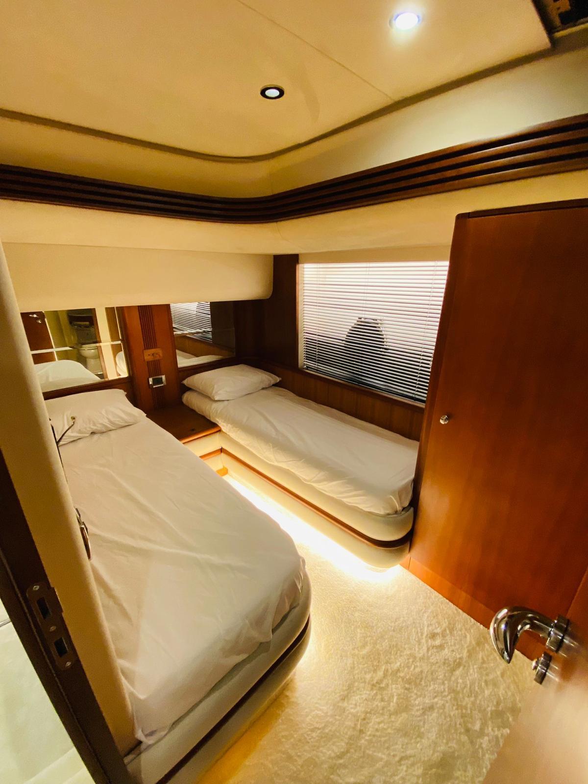 2006 Azimut 68 Flybridge for sale - YachtWorld