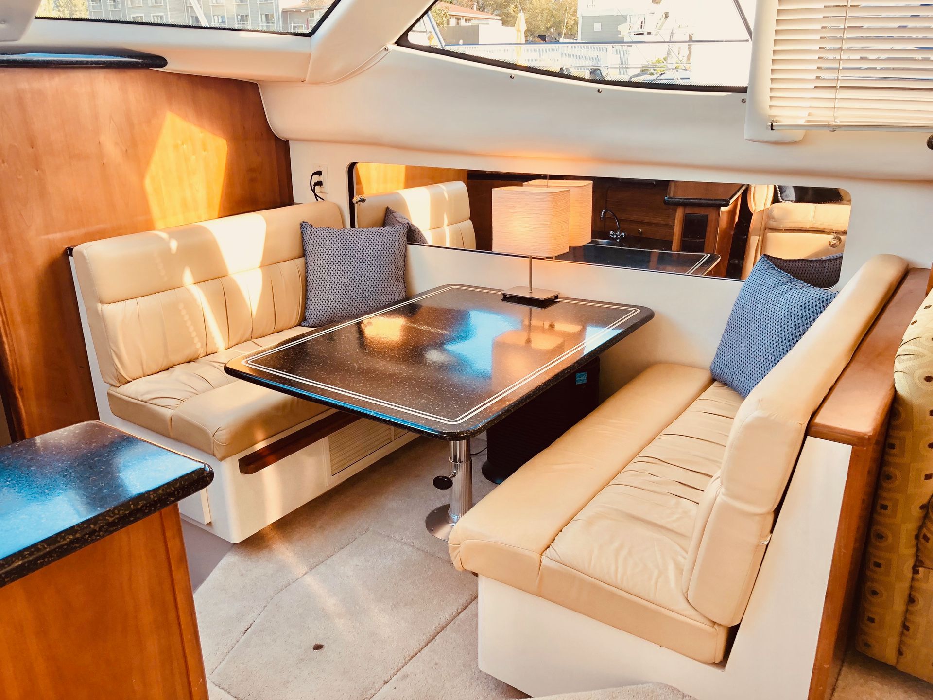 2001 Carver 356 Motor Yacht - Weber Yachts